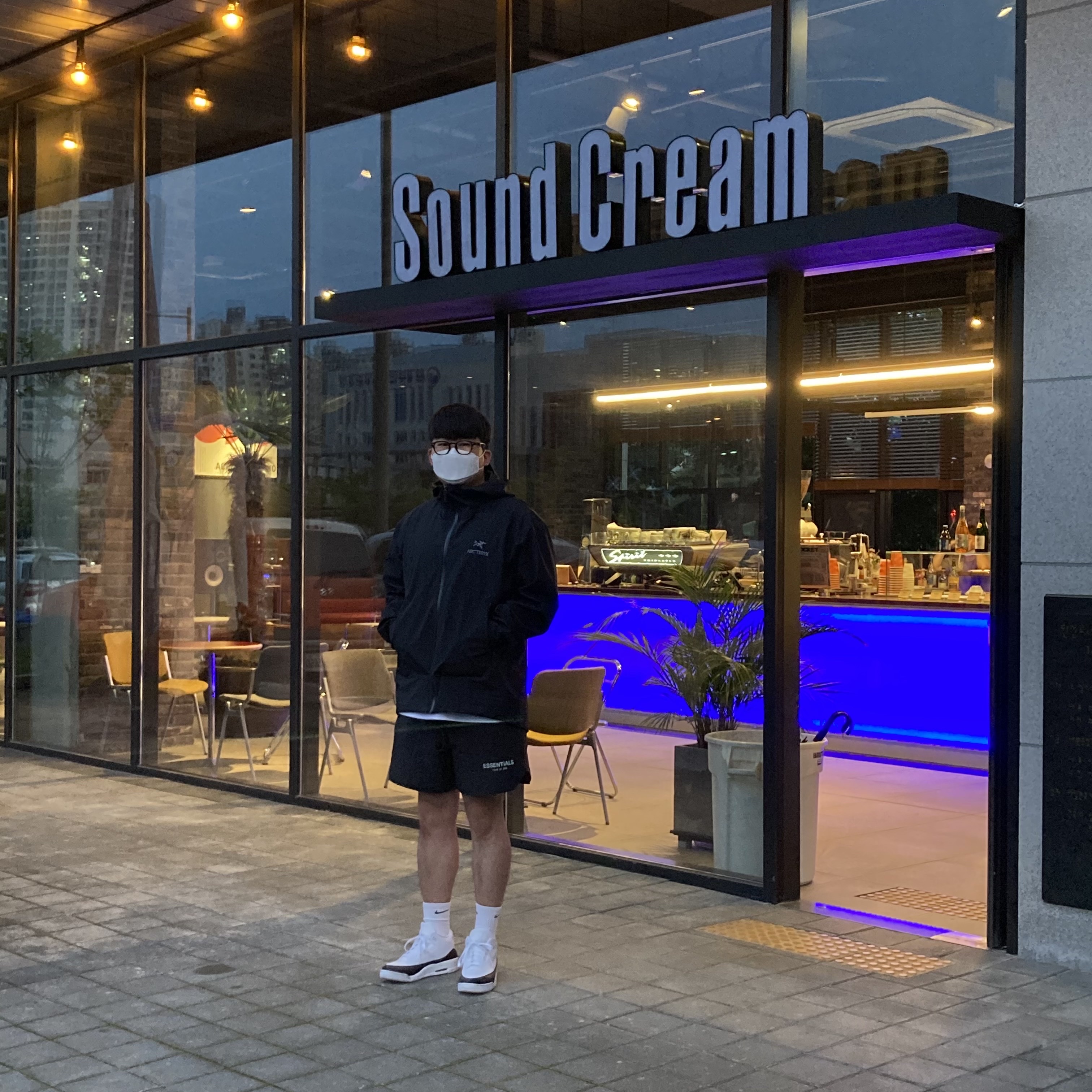 🤡 (@sungzihyun) 님의 게시물 | KREAM