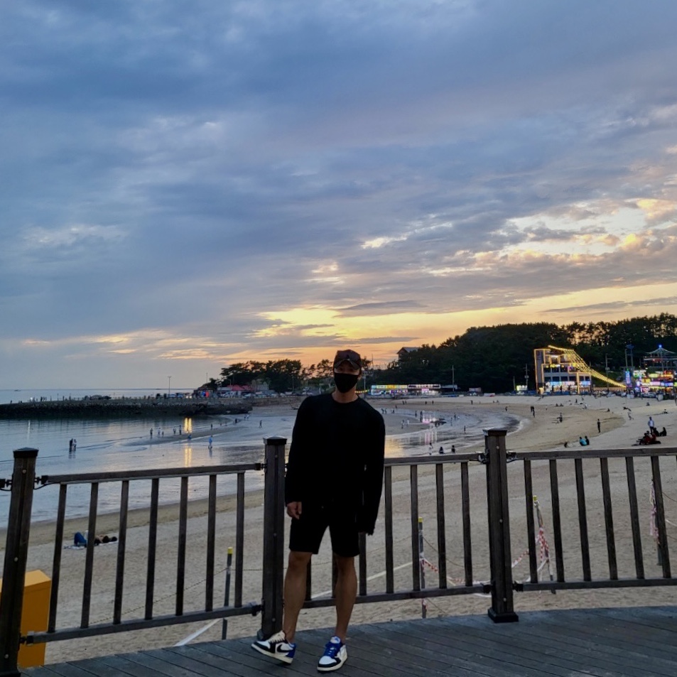 beom (@first_body) 님의 게시물 | KREAM