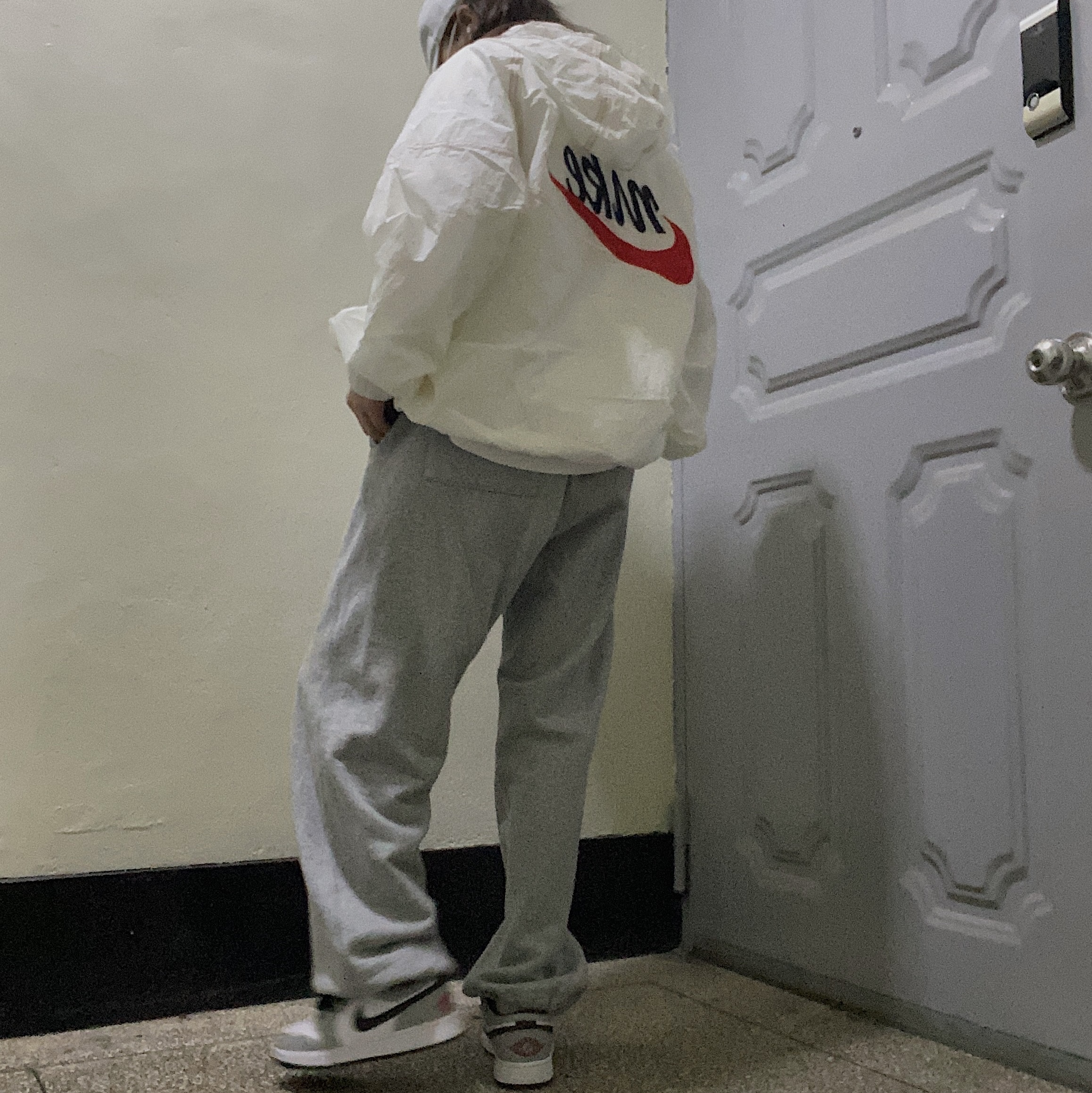 댜쨩 (@95.ekdus) 님의 게시물 | KREAM