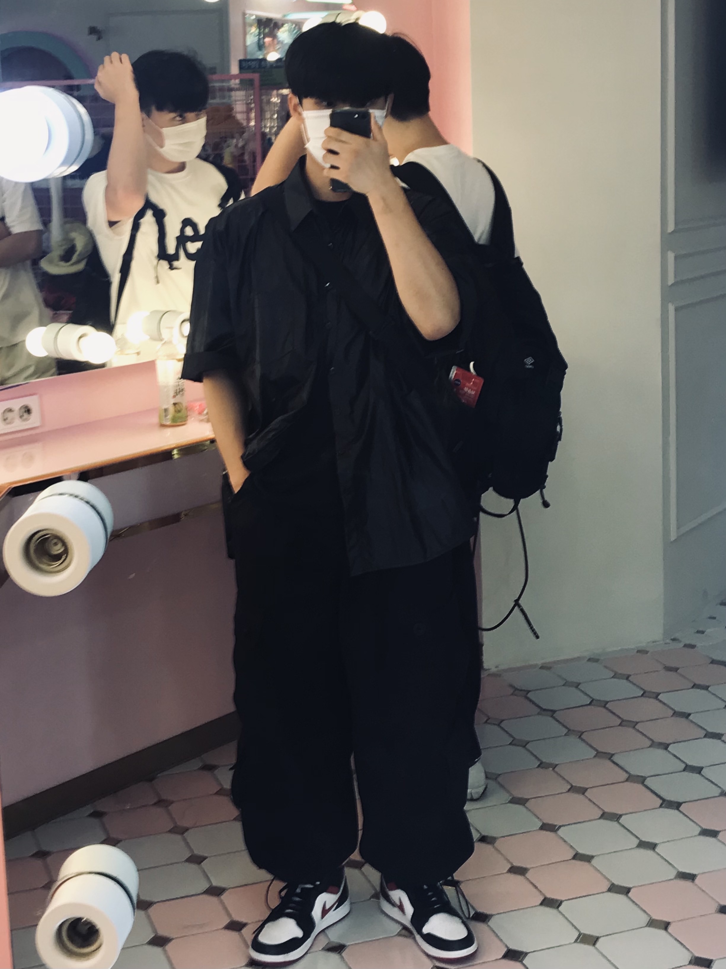 dlwlsqja2004 (@l_jinnnn_b) 님의 게시물 | KREAM