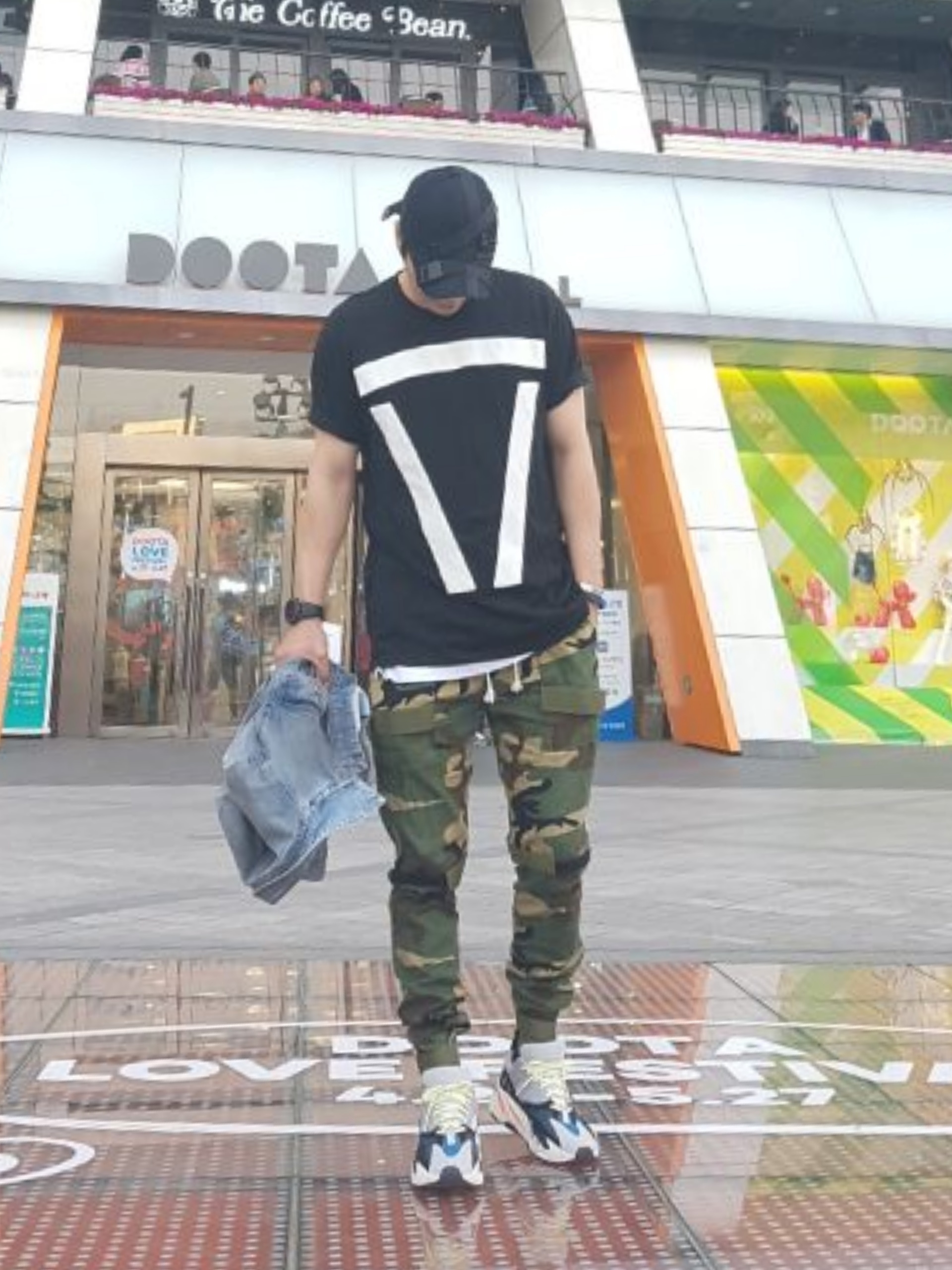 천성욱 (@yasaeng) 님의 게시물 | KREAM