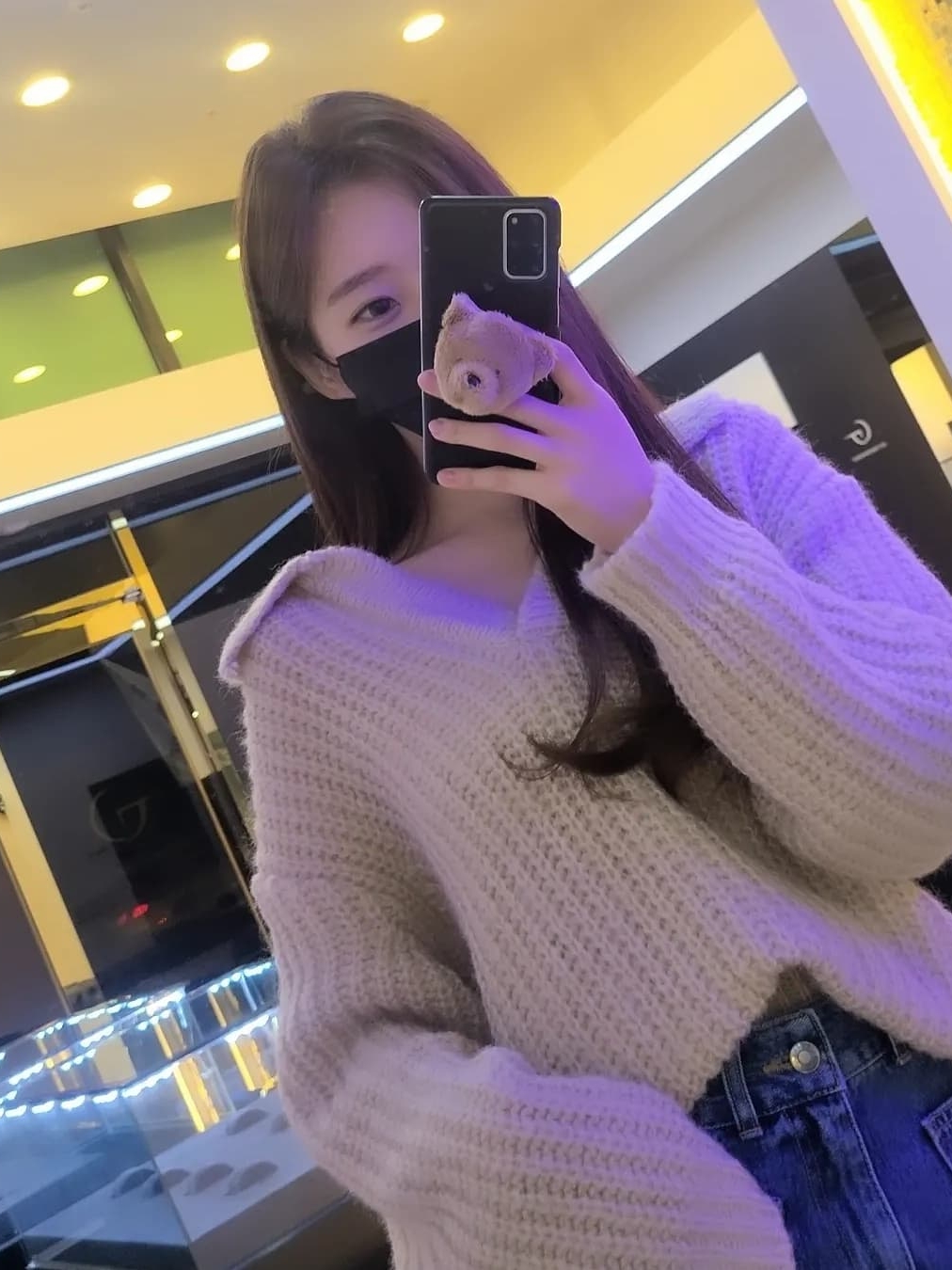 (@hn_i_i) 님의 게시물 | KREAM