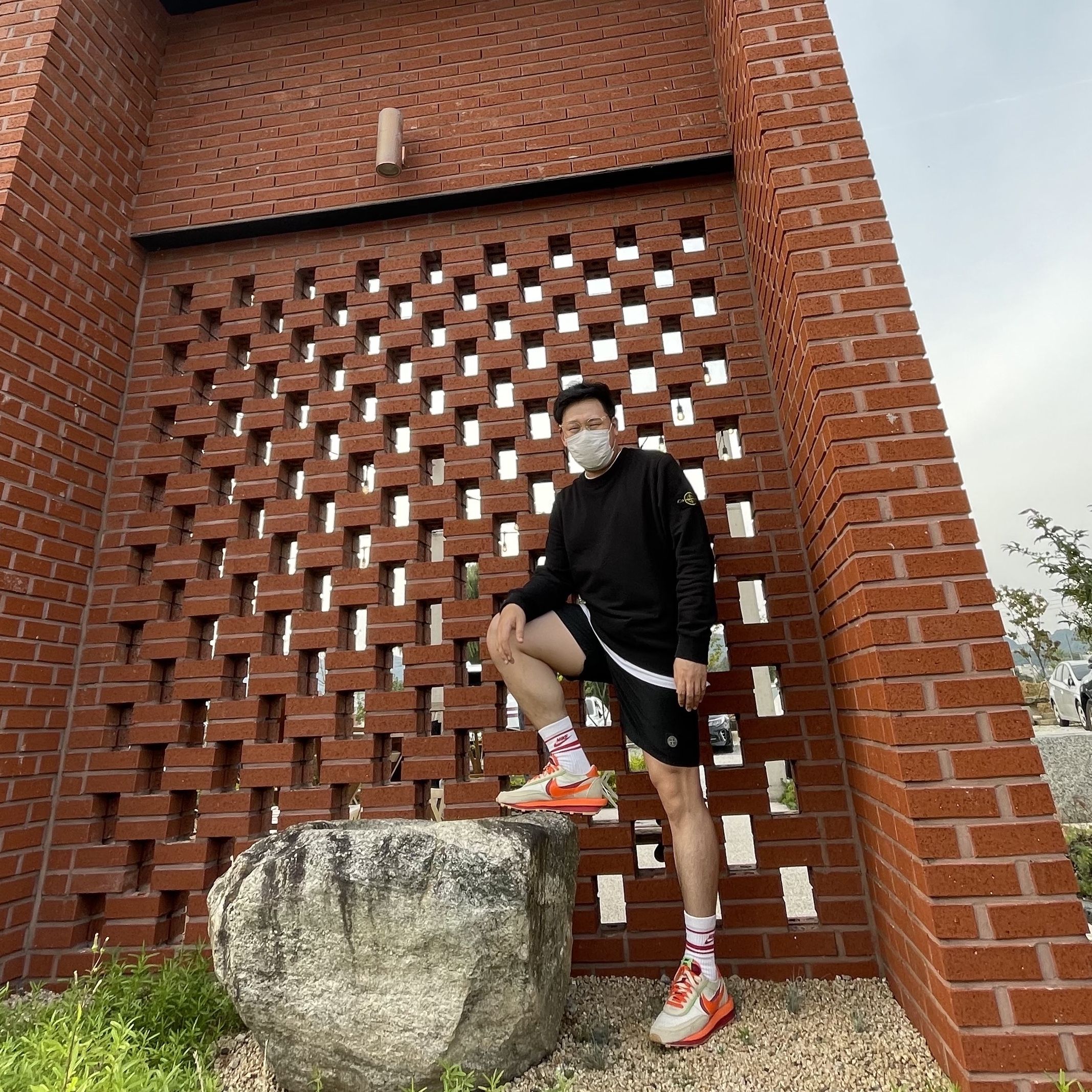 고니고니 (@g.gony33) 님의 게시물 | KREAM