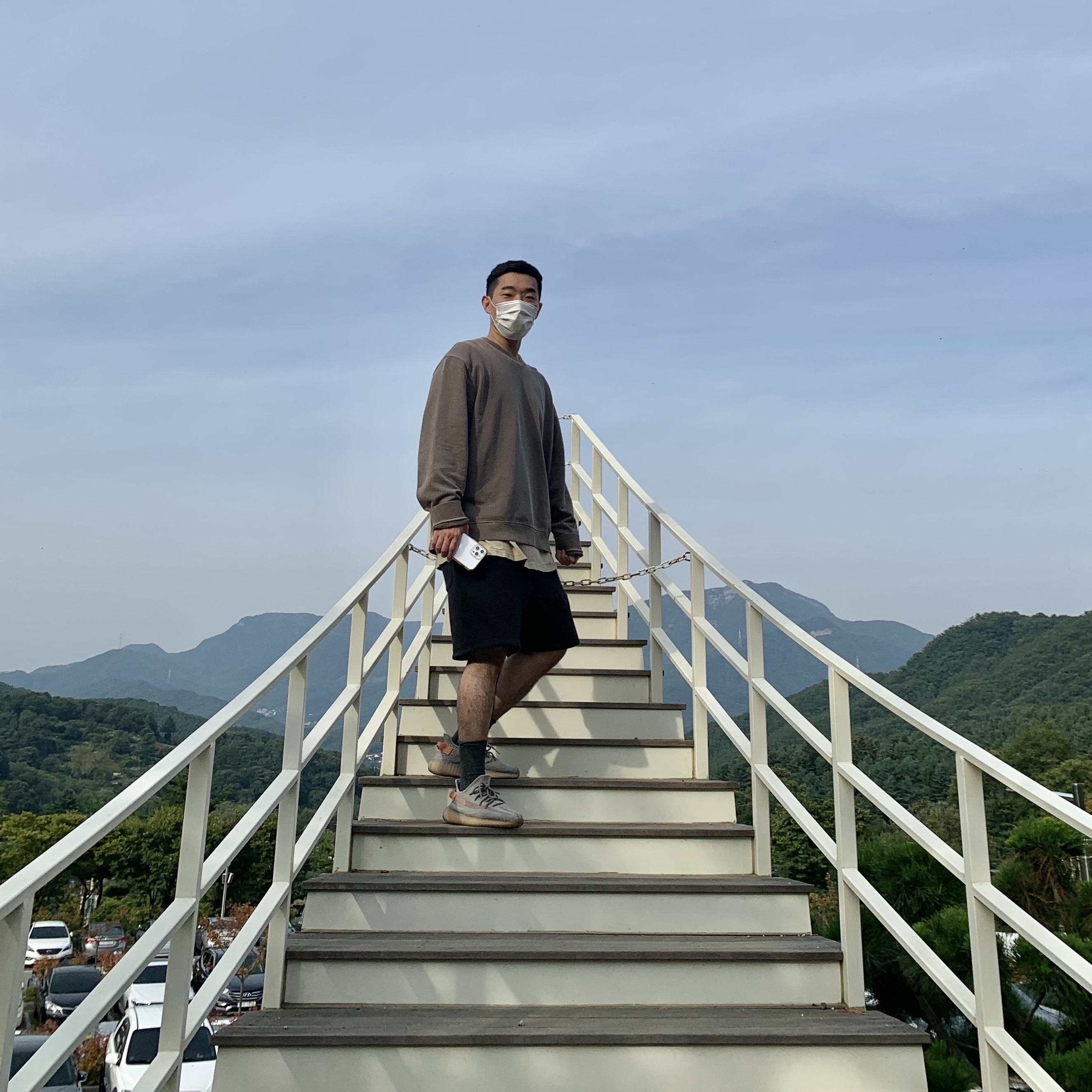 겜보이 (@gamboy) 님의 게시물 | KREAM