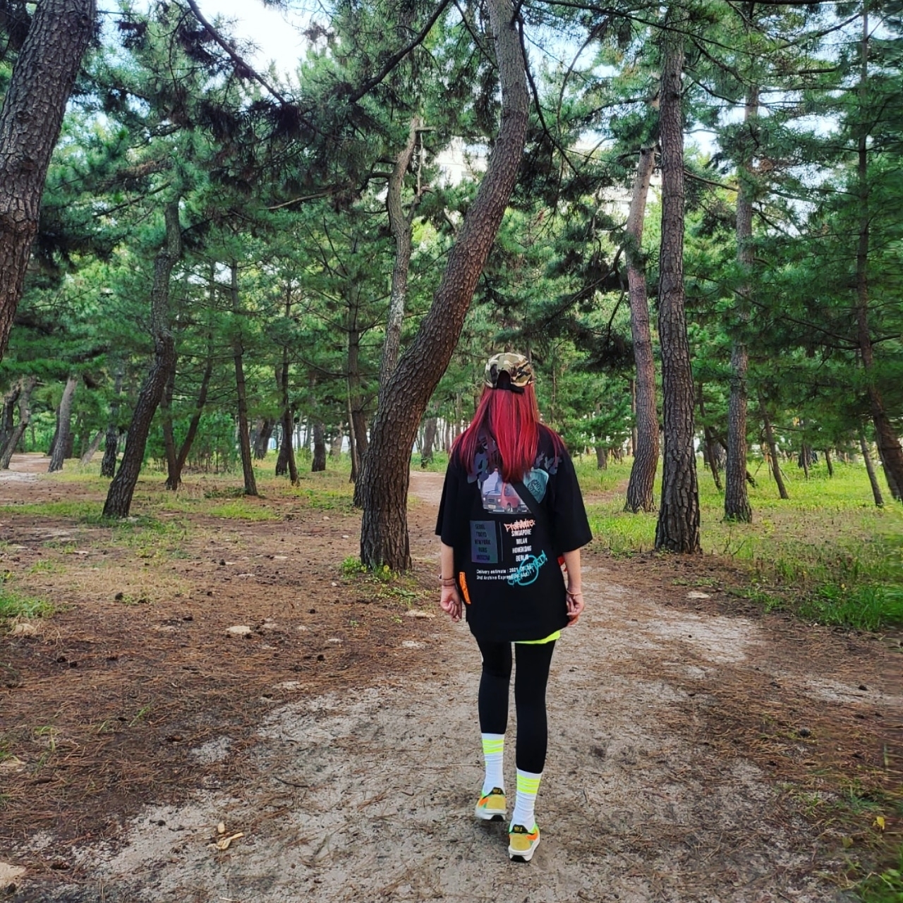 나2키 (@hj9850) 님의 게시물 | KREAM