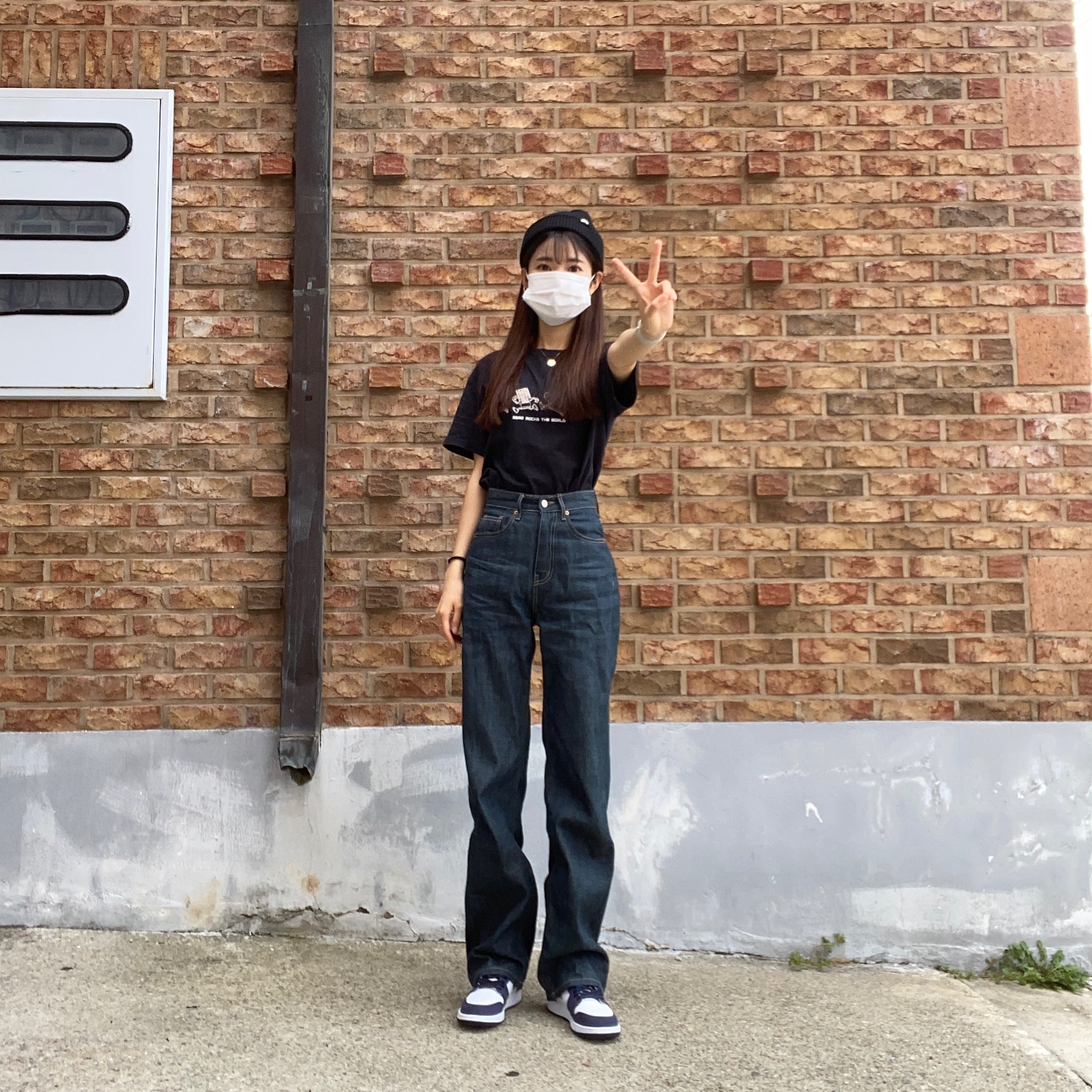 @c__eun.y) 님의 게시물 | KREAM