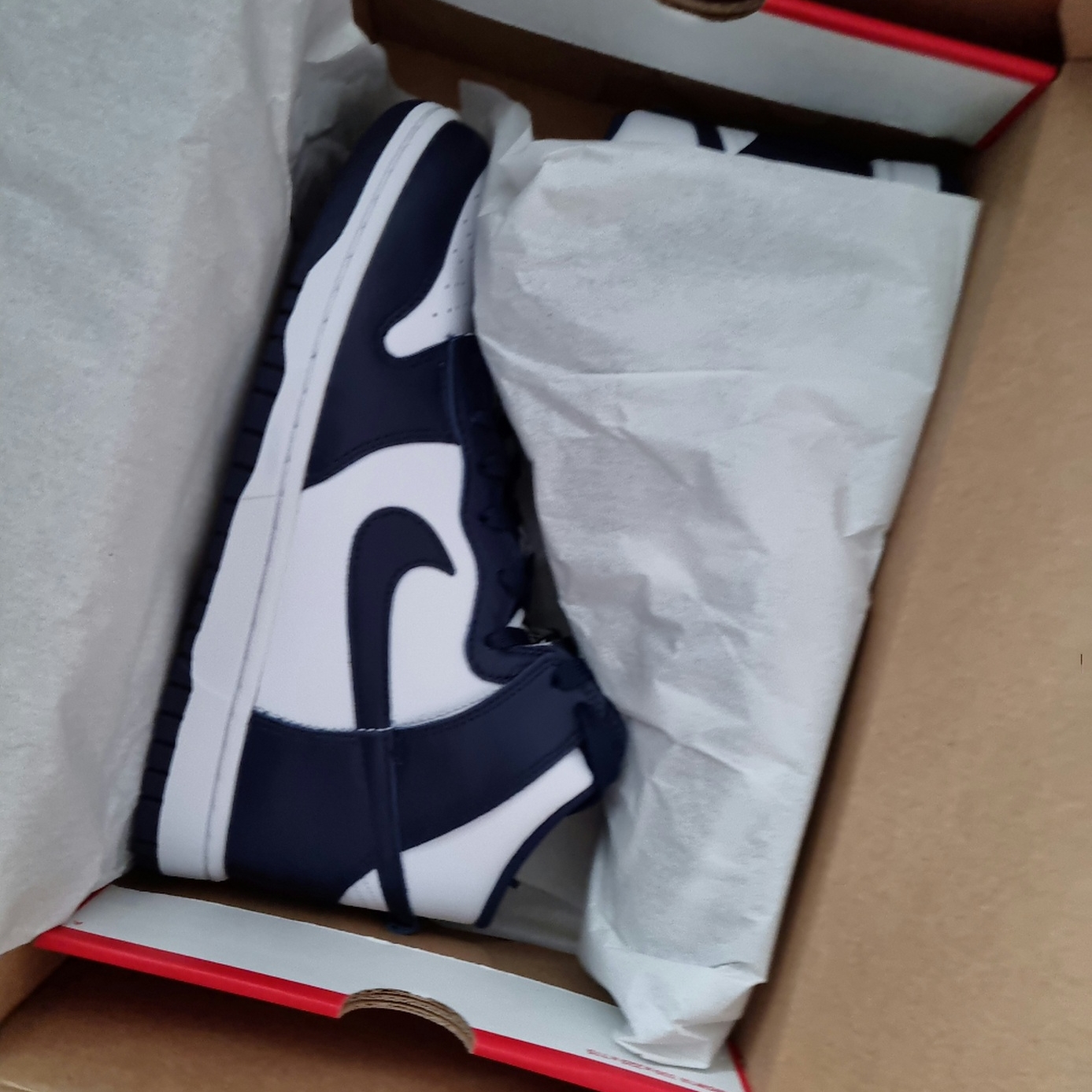 gshong52 (@wd377z) 님의 게시물 | KREAM