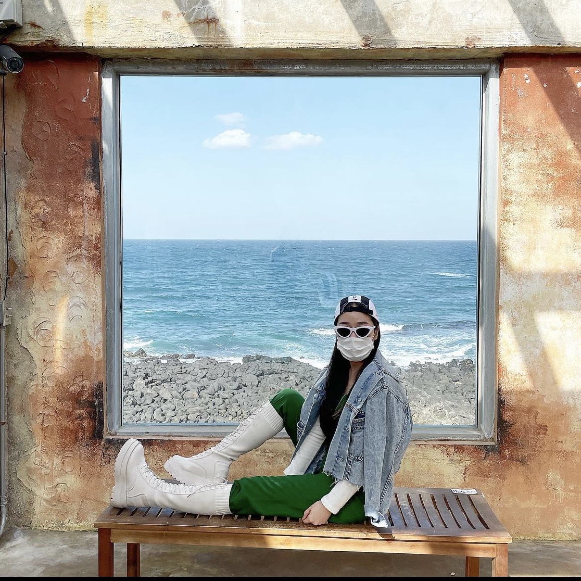 insta:ggange... (@ggange.jpg) 님의 게시물 | KREAM