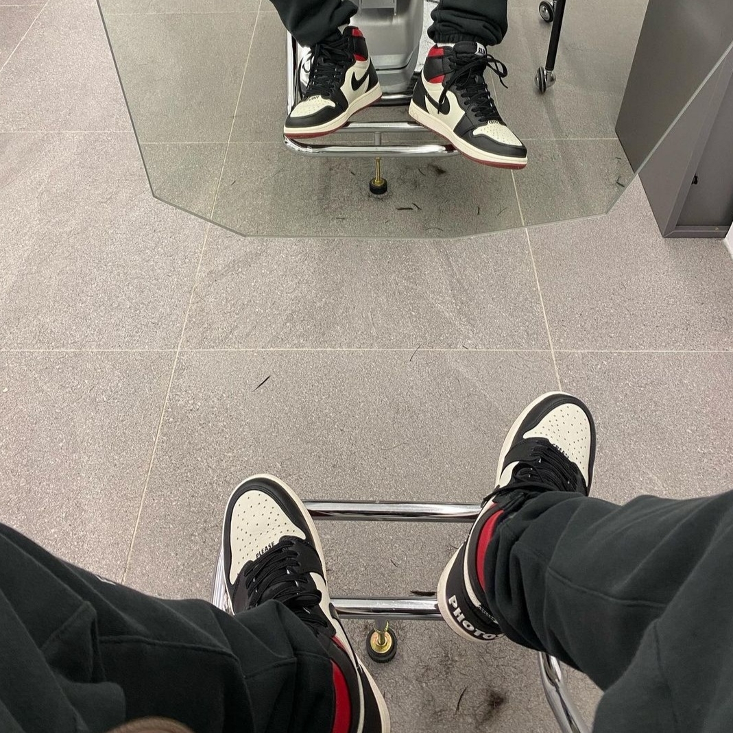 또또 (@ttotto) 님의 게시물 | KREAM