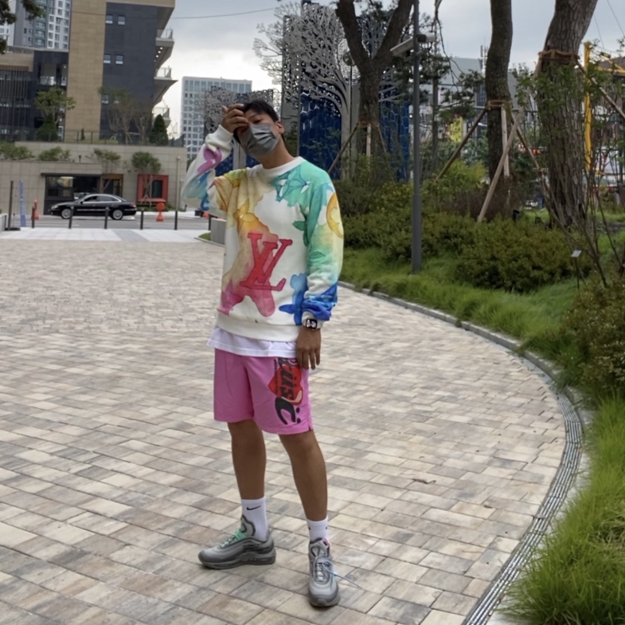 우쓰 (@woos_k) 님의 게시물 | KREAM