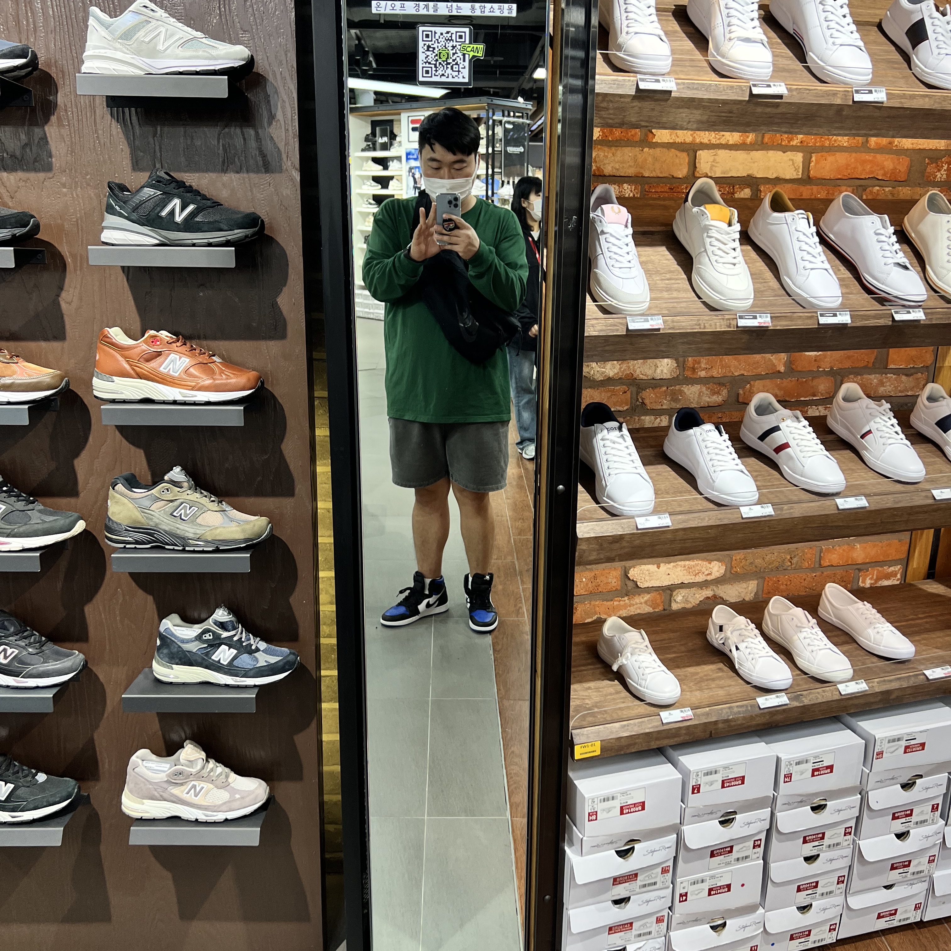 pok2345 (@doovoo) 님의 게시물 | KREAM
