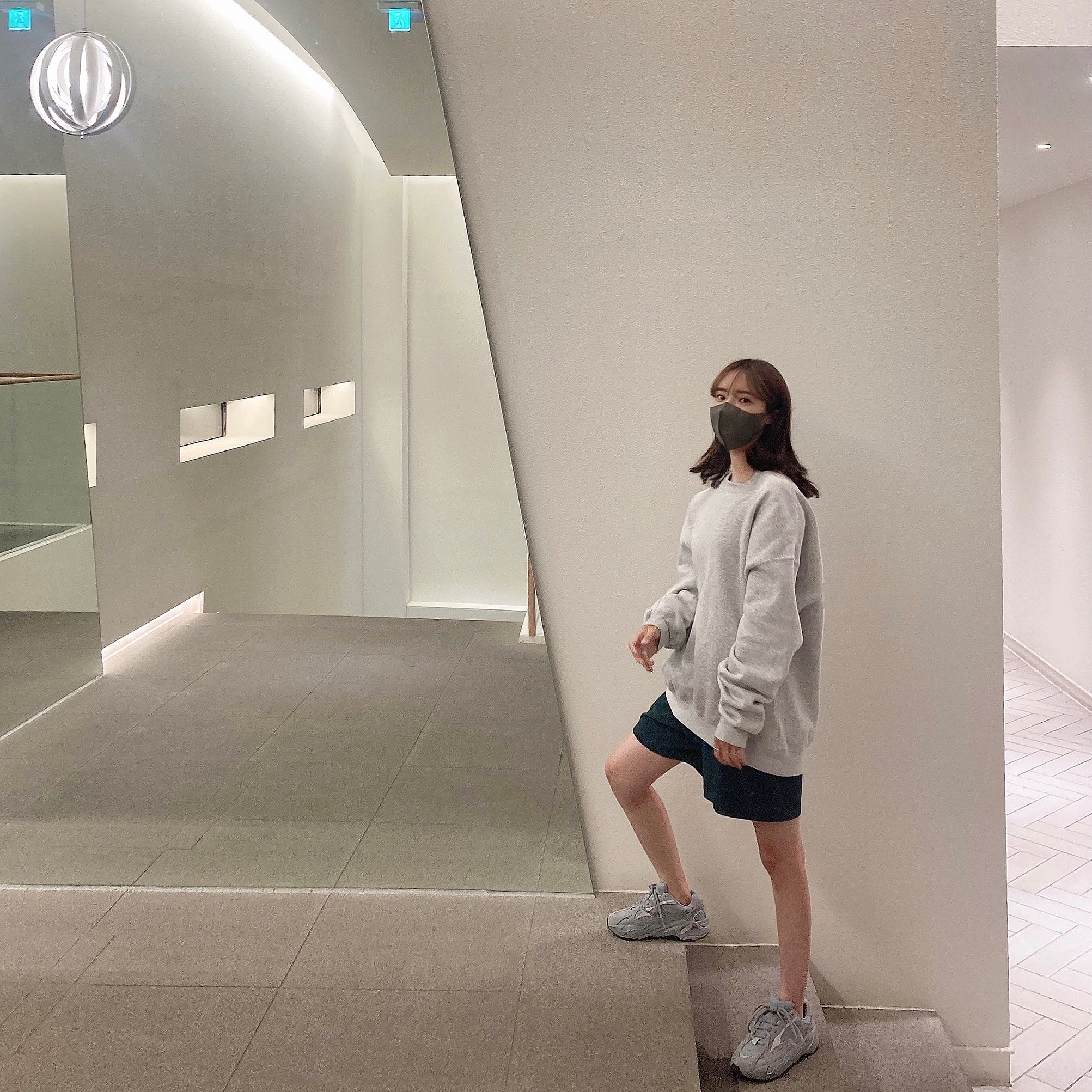 tndmsdlqgh (@ssu_bong_) 님의 게시물 | KREAM