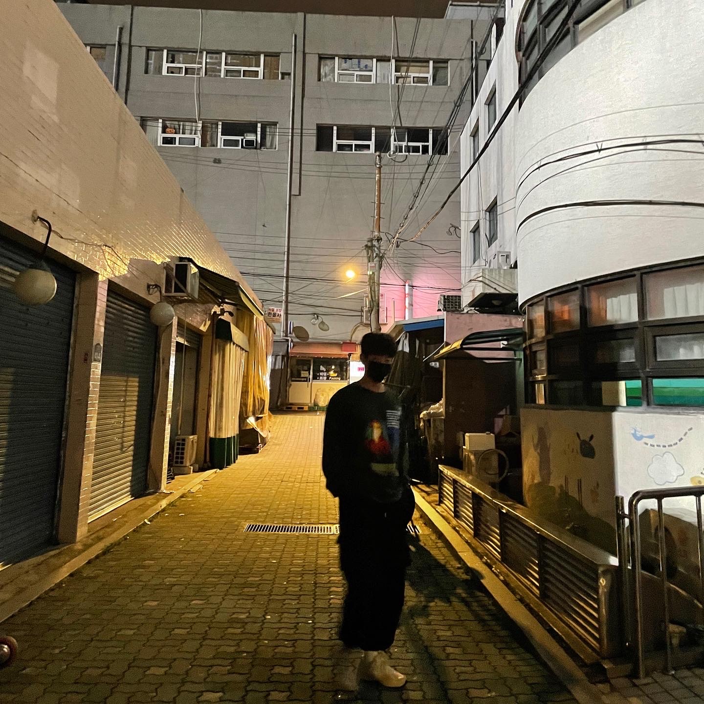 김정걸 (@jjjjjg) 님의 게시물 | KREAM