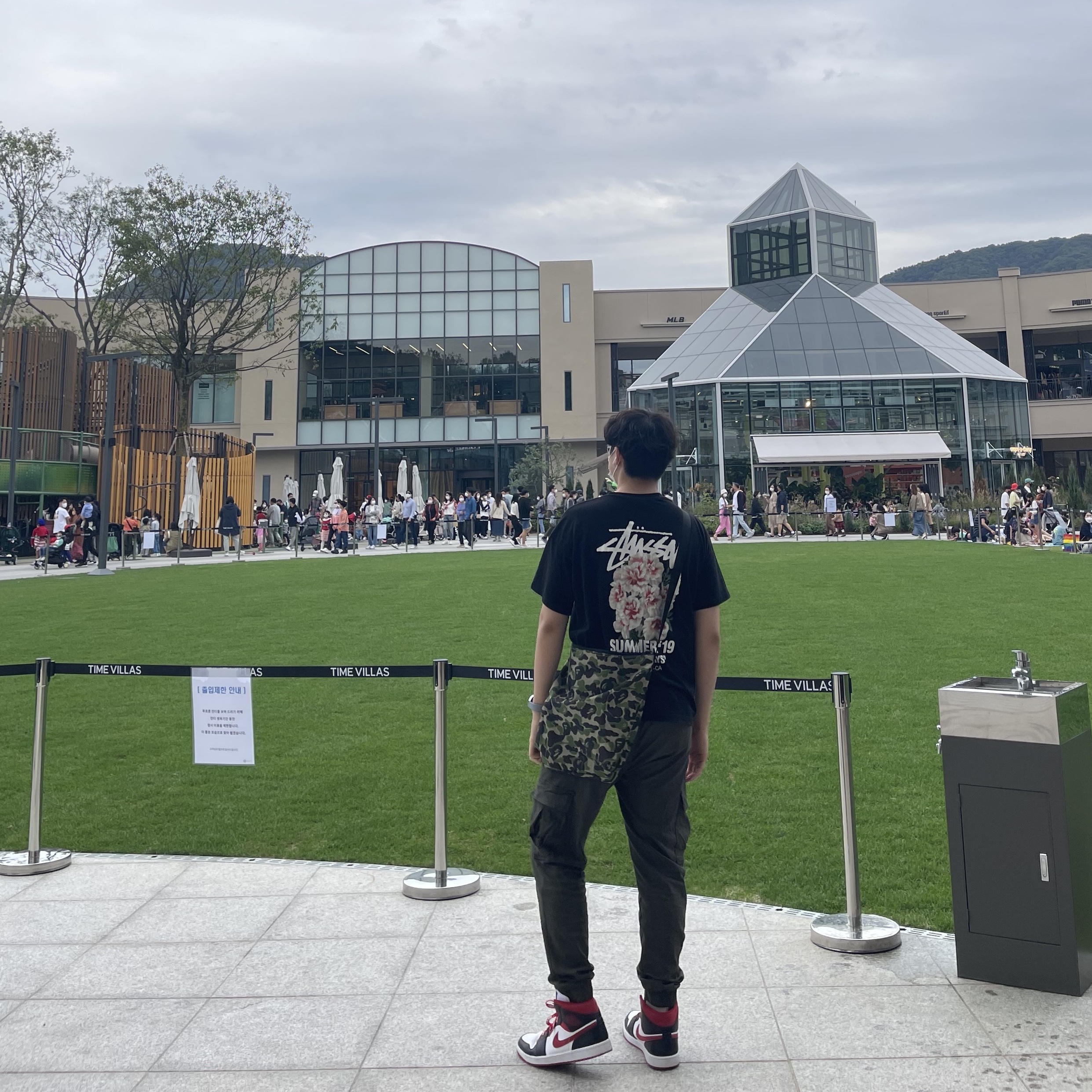 민민 (@min_320mm) 님의 게시물 | KREAM