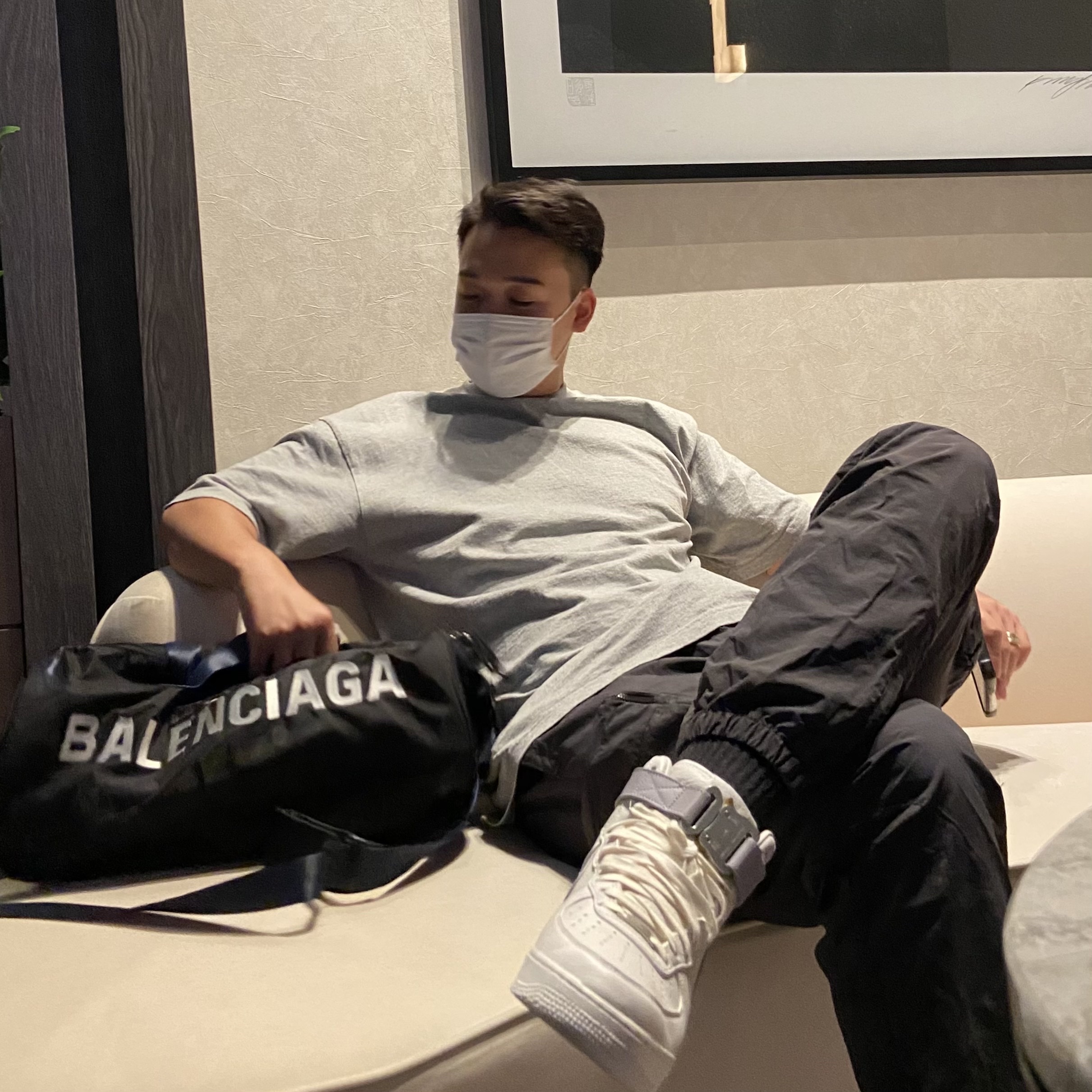 하하 (@haha._) 님의 게시물 | KREAM