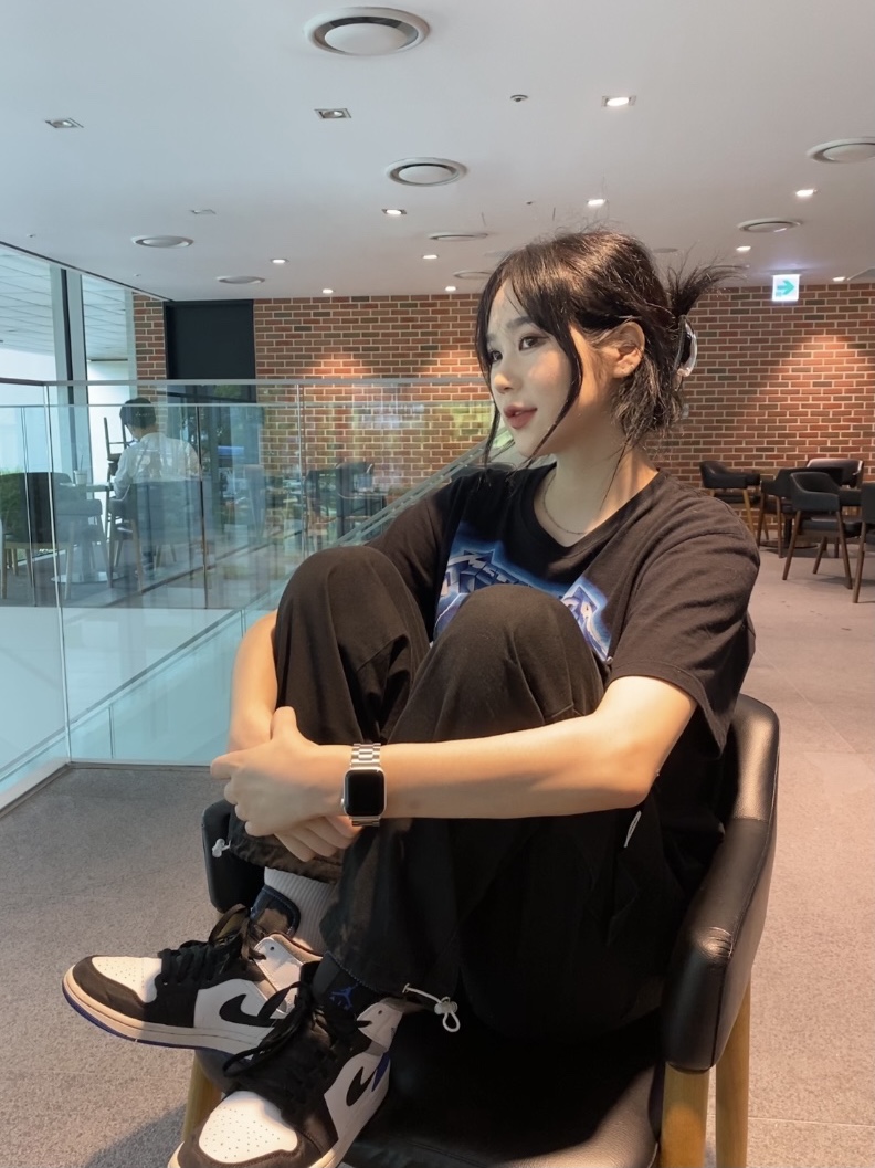 김서연 (@seoyeons) 님의 게시물 | KREAM