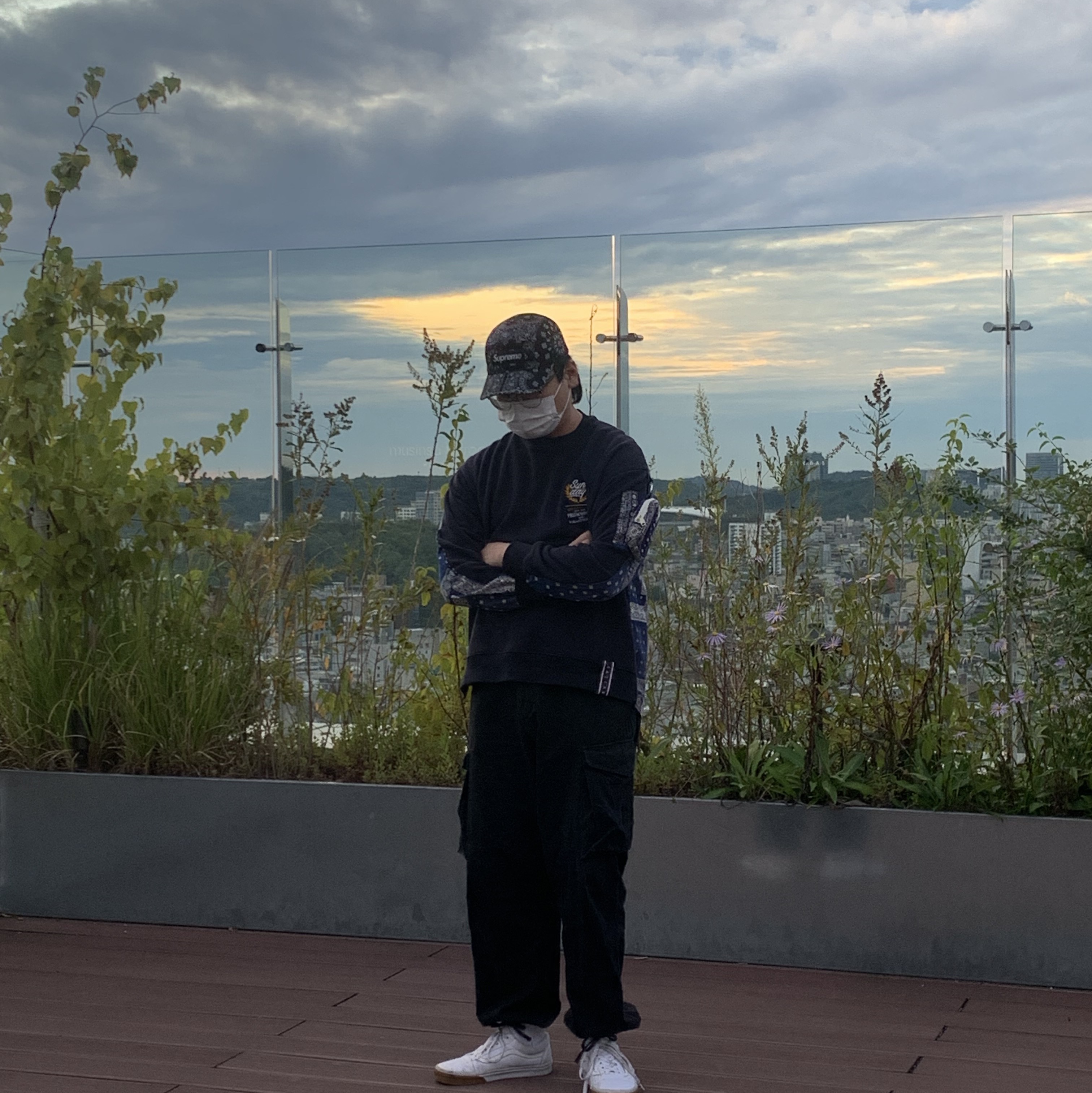 jxl7406 (@mmm__) 님의 게시물 | KREAM