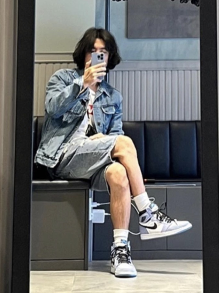 권혁민 (@crazy_crowz) 님의 게시물 | KREAM