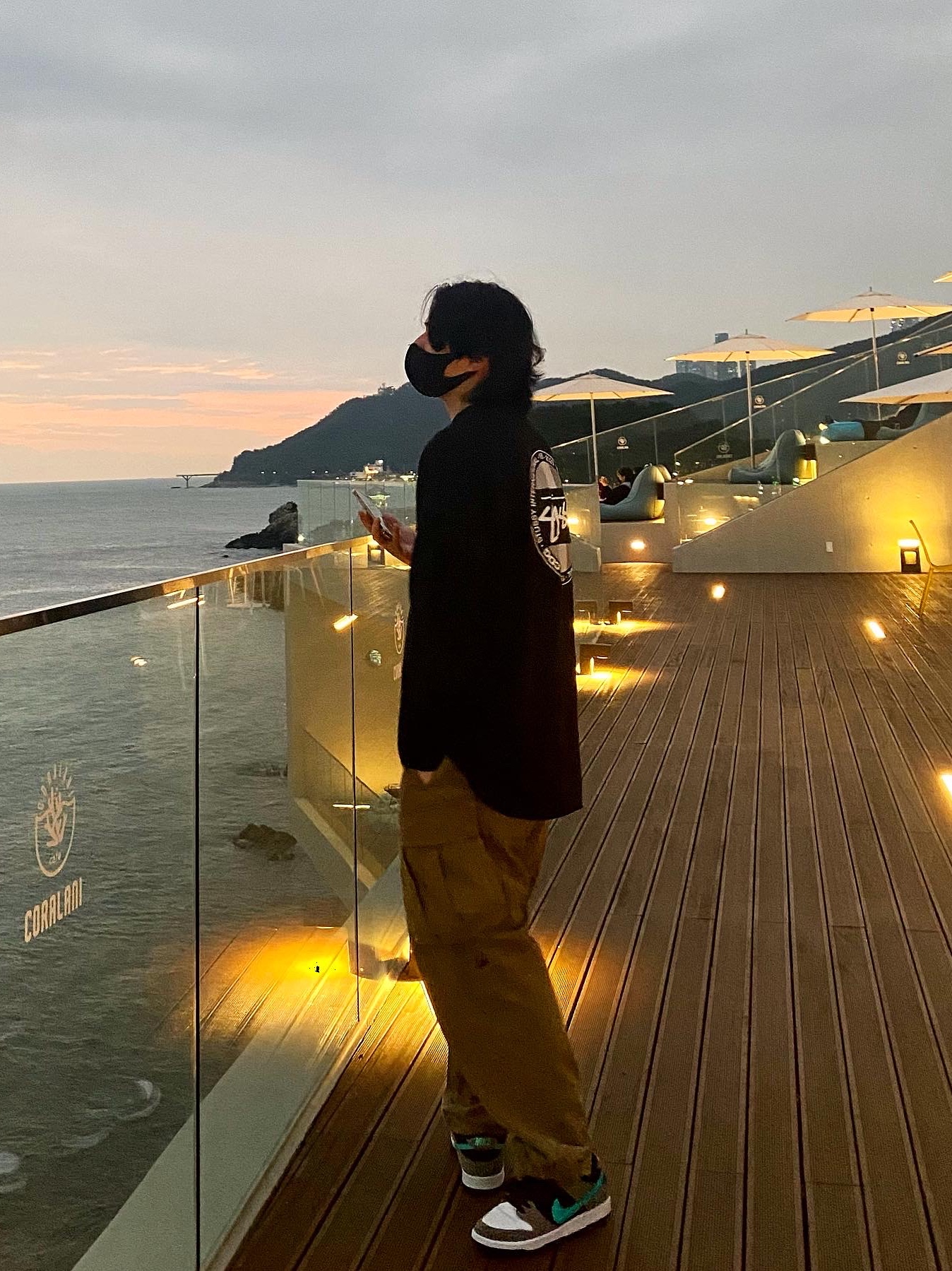 윤두환 (@doo_thless) 님의 게시물 | KREAM