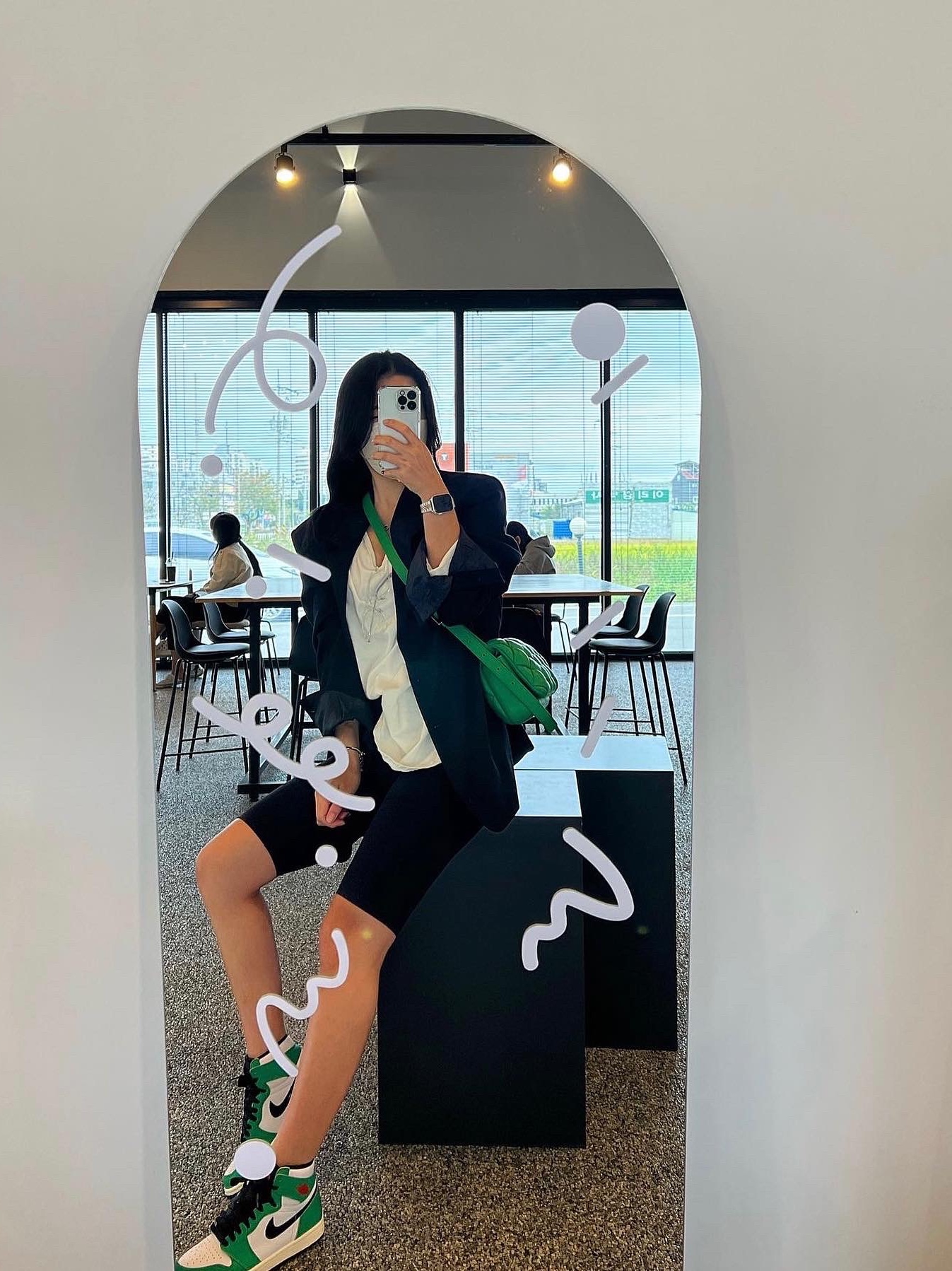 선화 (@158.46kg) 님의 게시물 | KREAM