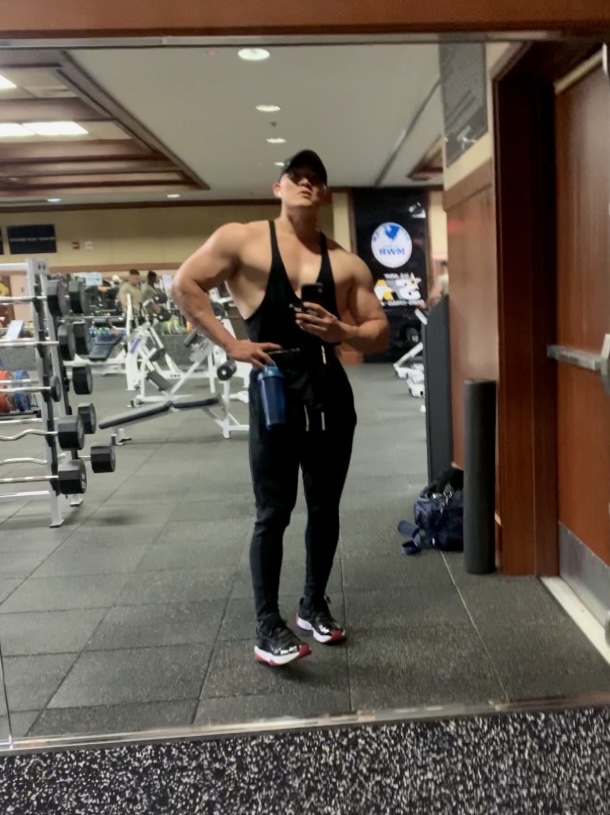 golfking91 (@goatonmyfeet) 님의 게시물 | KREAM