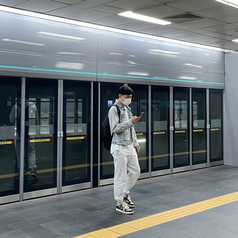 @iam.minseop (@iam.minseop) 님의 게시물 | KREAM