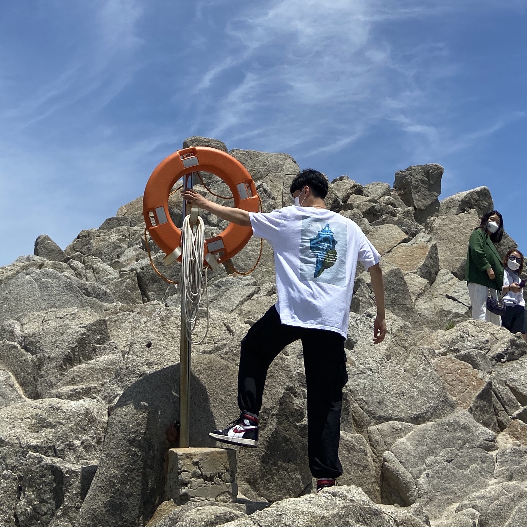 (@yh_04) 님의 게시물 | KREAM