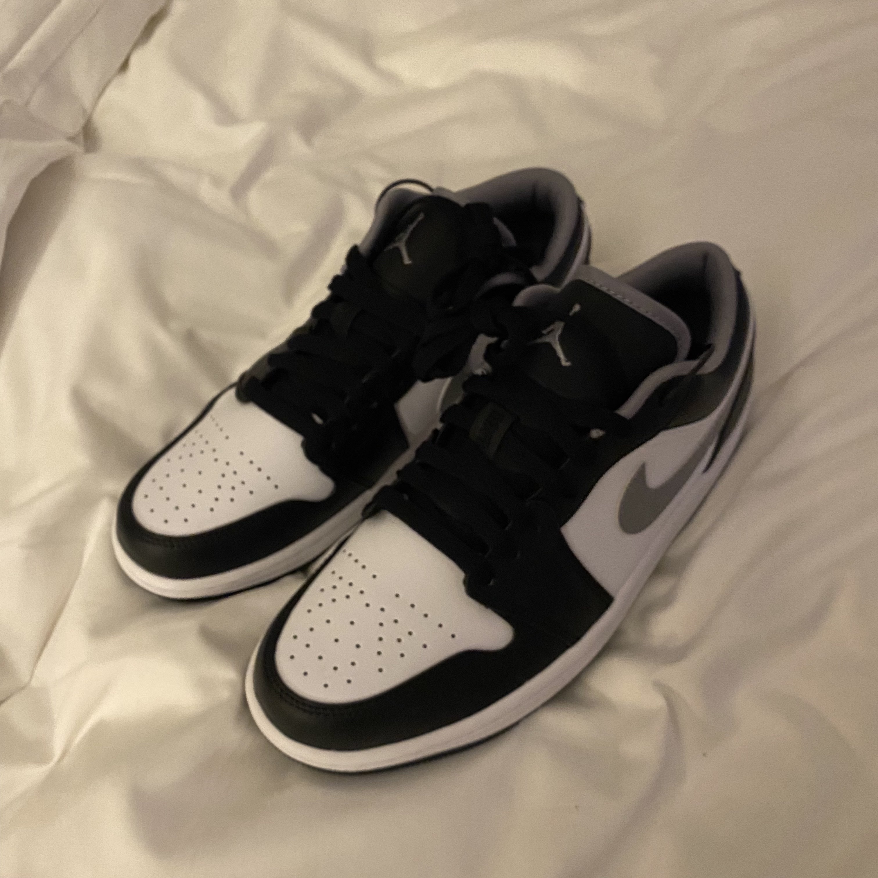 youngmin (@young_min2) 님의 게시물 | KREAM