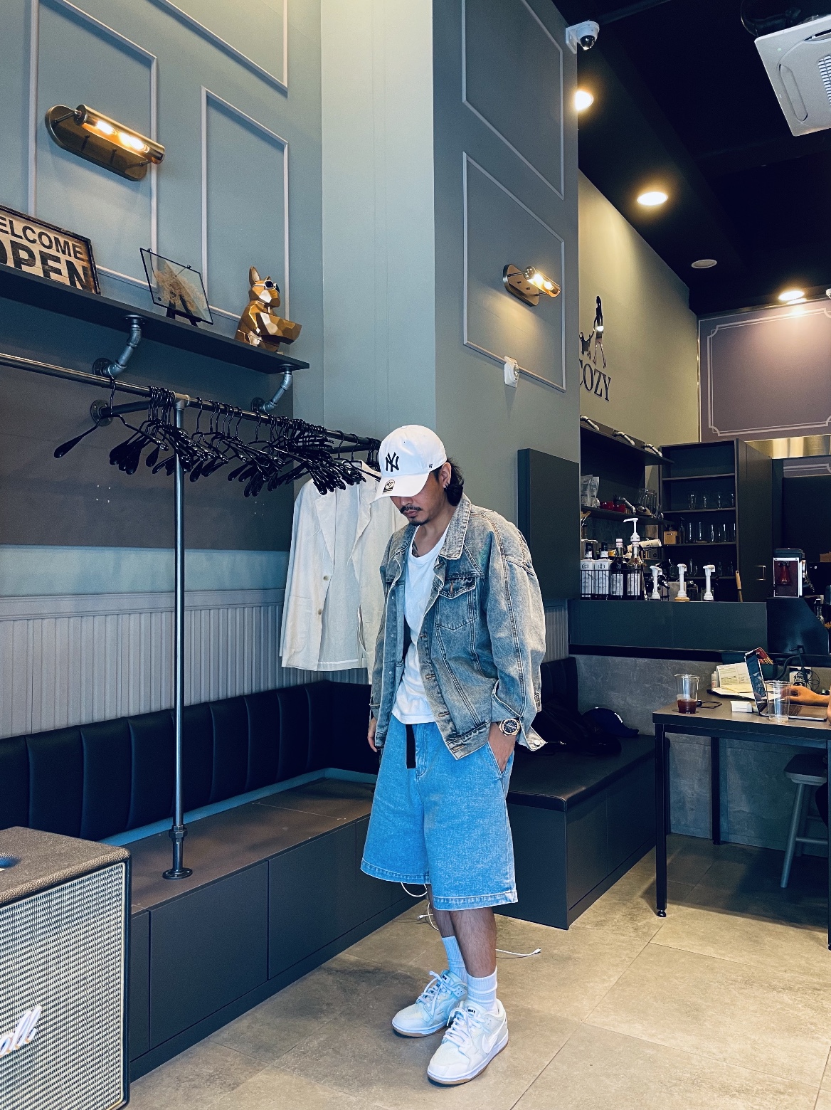 권혁민 (@crazy_crowz) 님의 게시물 | KREAM