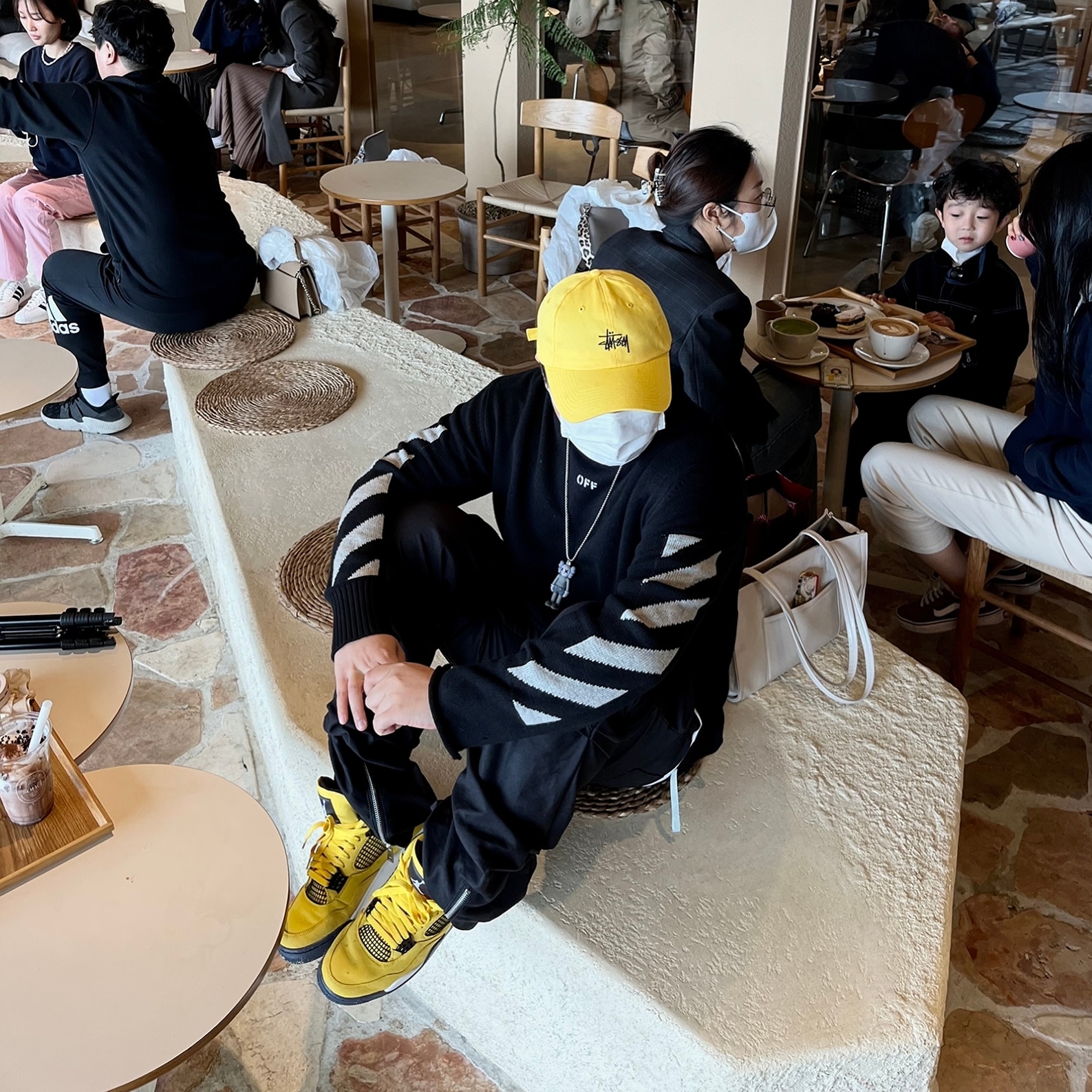 안성태 (@dkstjdxo) 님의 게시물 | KREAM