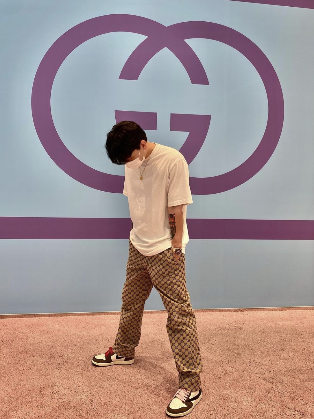 윤효혁 (@yoon_hh) 님의 게시물 | KREAM