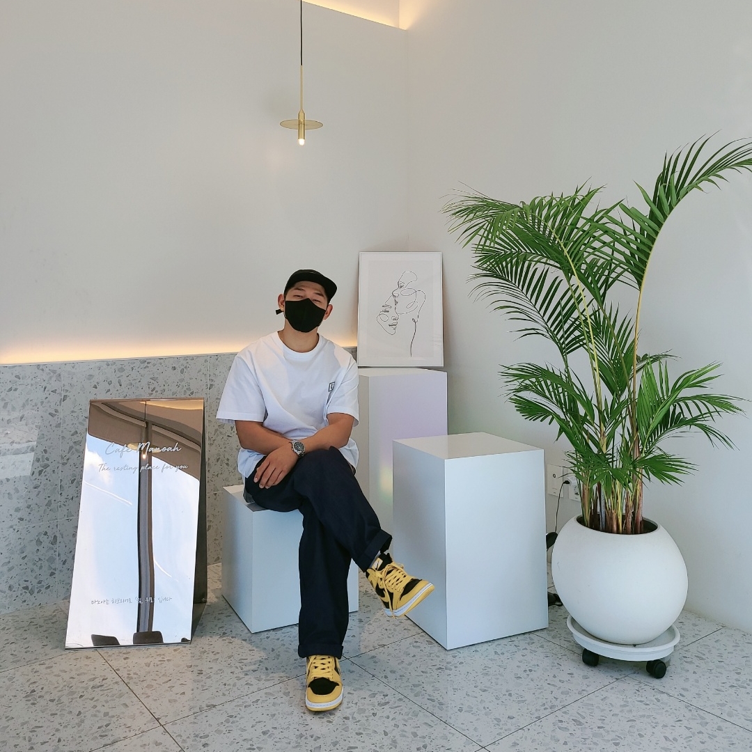 홀리듯 (@lchy2710) 님의 게시물 | KREAM