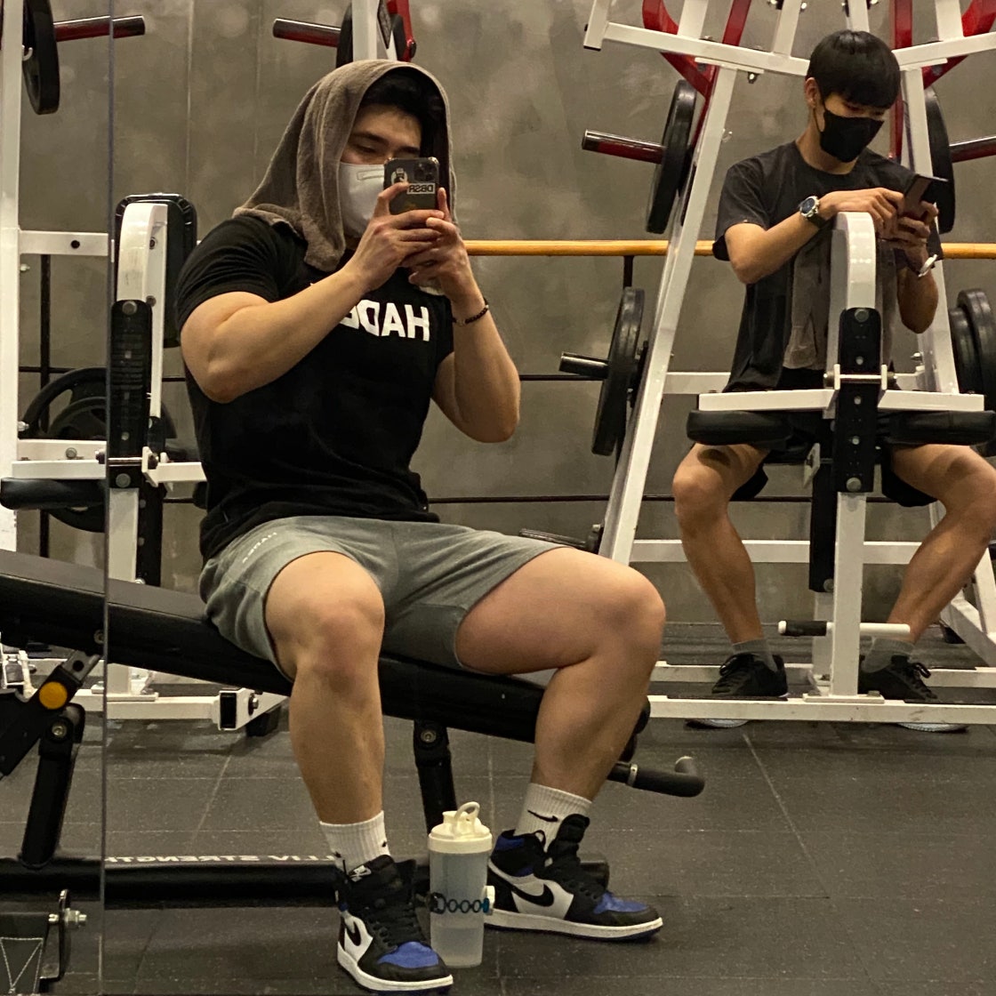 개돼탈프 (@h_joon2) 님의 게시물 | KREAM