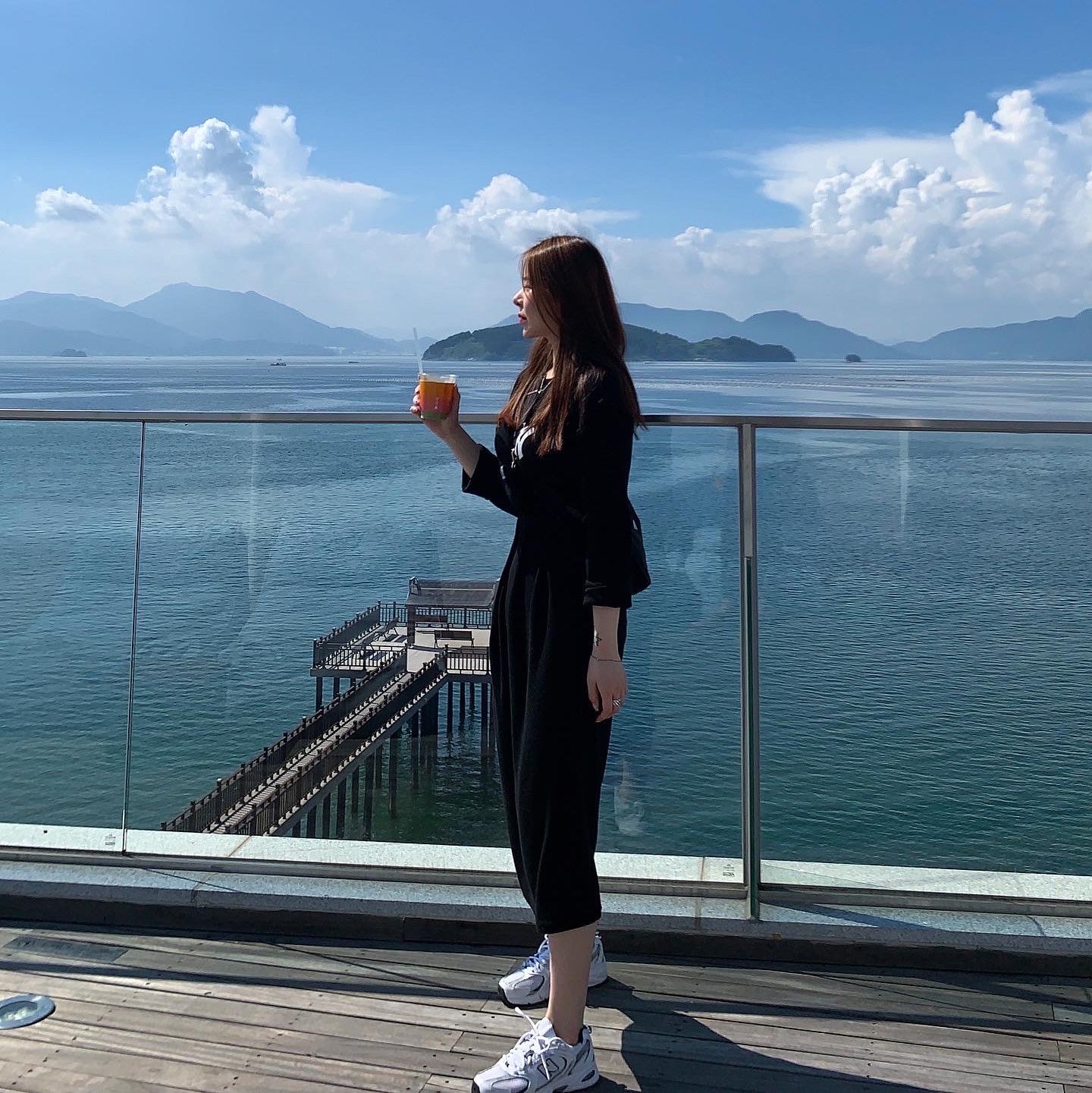 (@seulgiruna) 님의 게시물 | KREAM