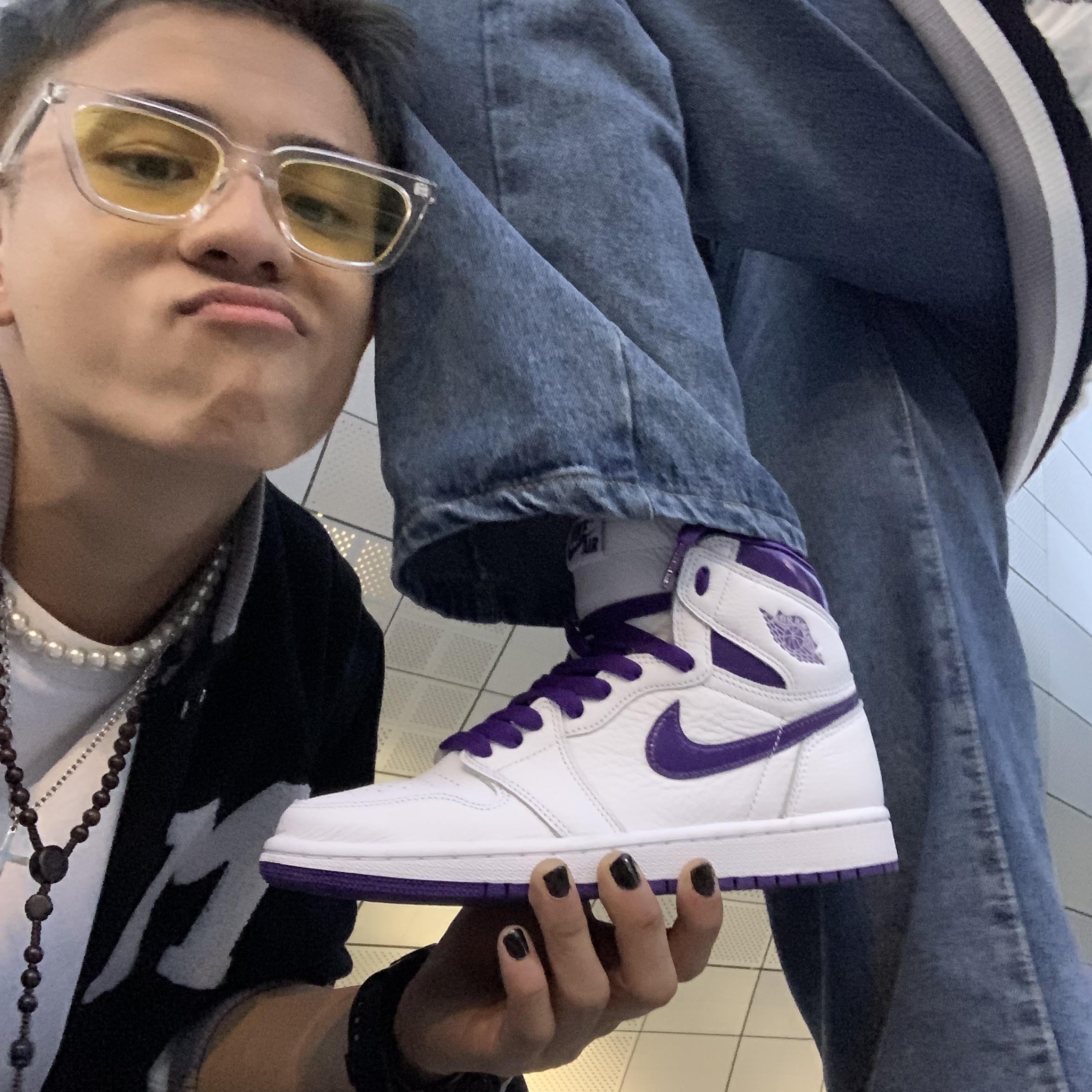 insta: yong.... (@longcutevippro) 님의 게시물 | KREAM