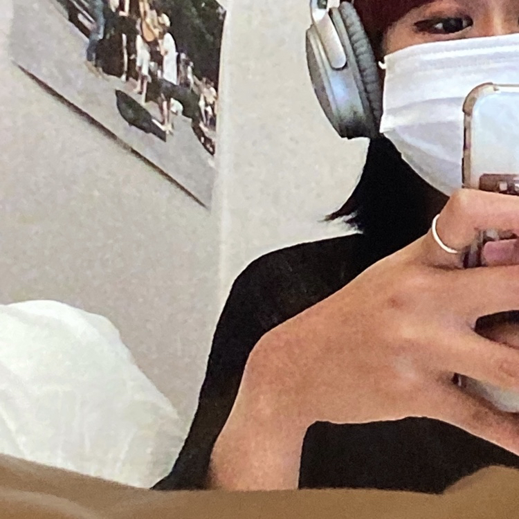 (@gimme_your_...) 님의 게시물 | KREAM