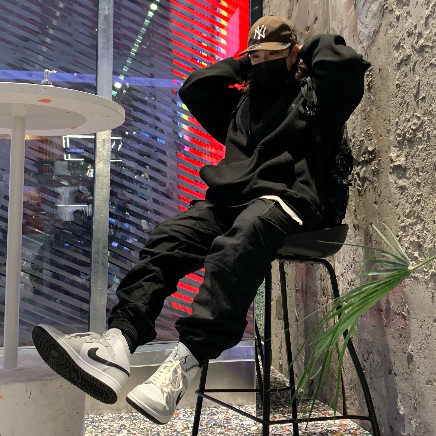 공실이 (@gongsil) 님의 게시물 | KREAM