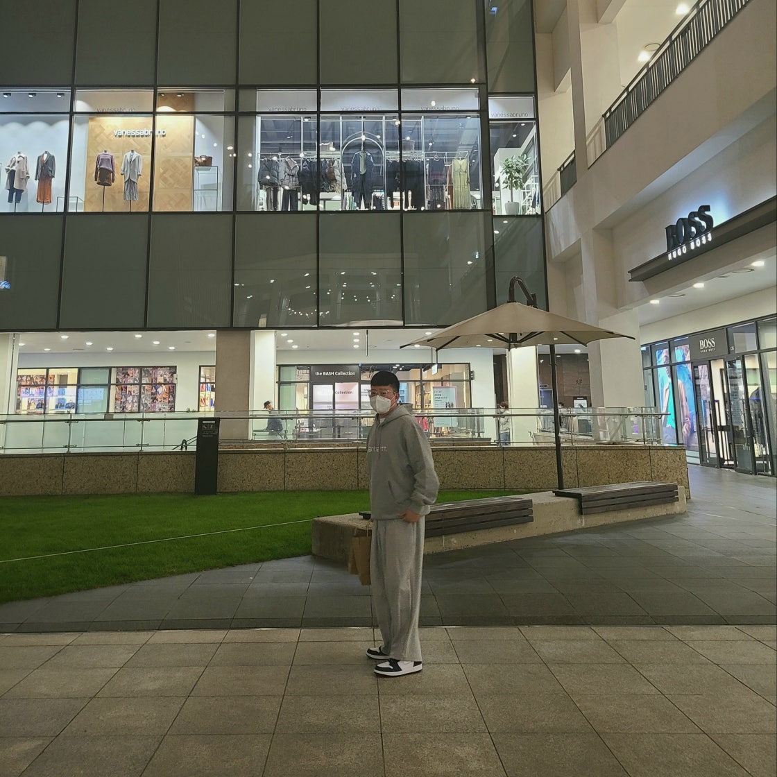 내내내ㅐ내낸 (@pd8rkg) 님의 게시물 | KREAM