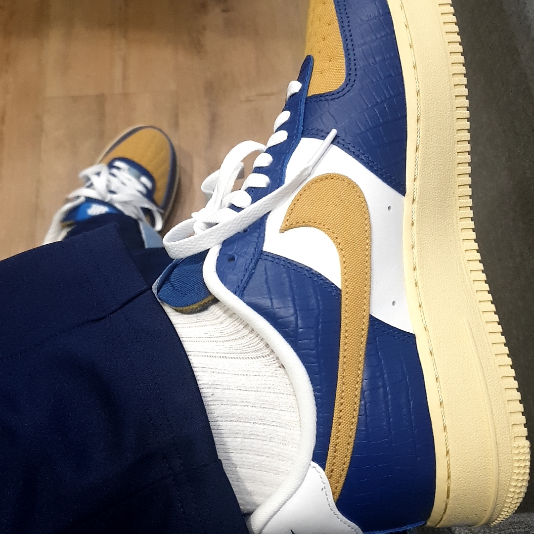 (@s____j) 님의 게시물 | KREAM