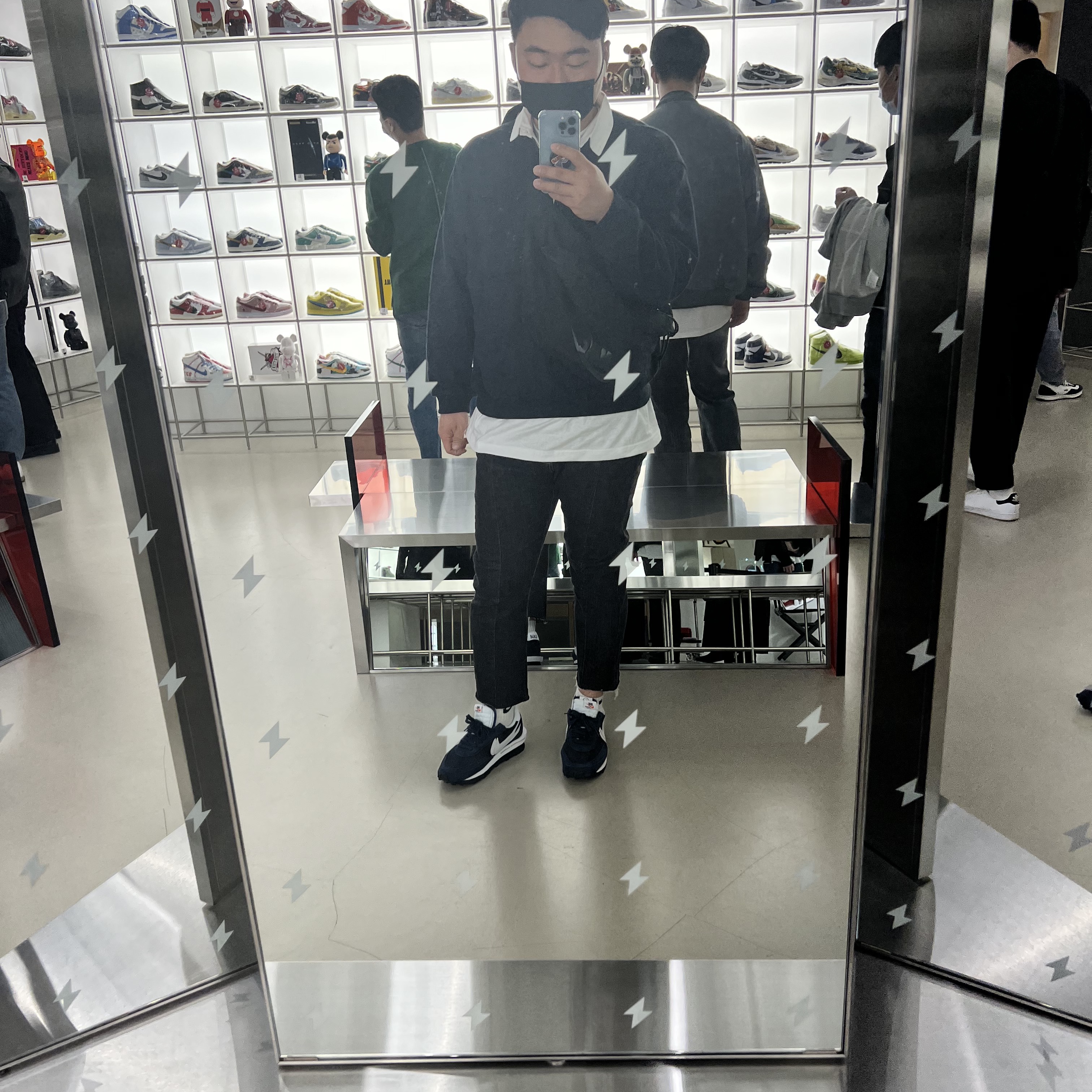 pok2345 (@doovoo) 님의 게시물 | KREAM