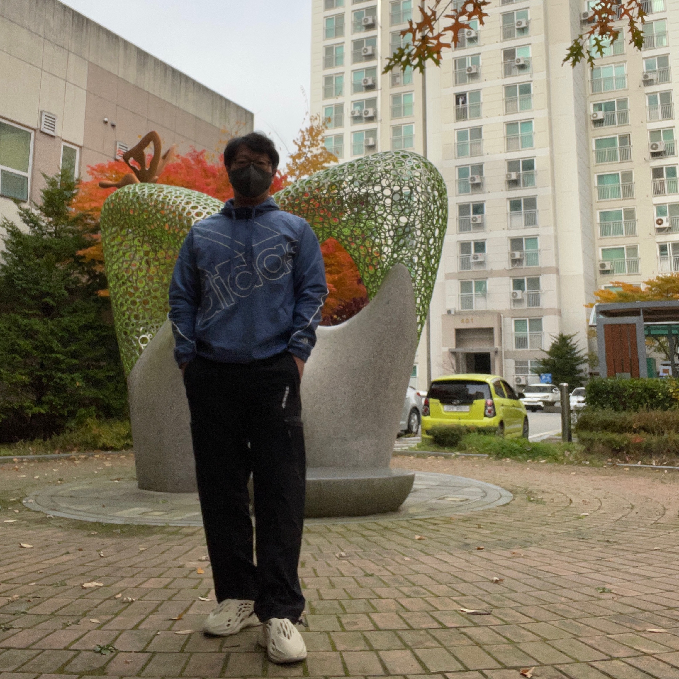 Lee (@artera) 님의 게시물 | KREAM