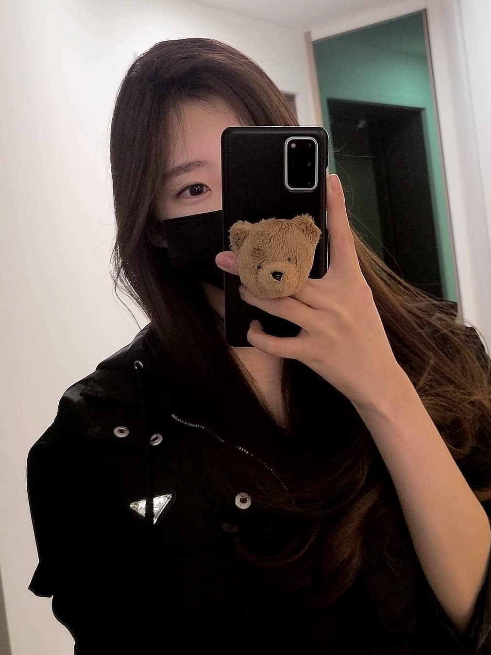 (@hn_i_i) 님의 게시물 | KREAM