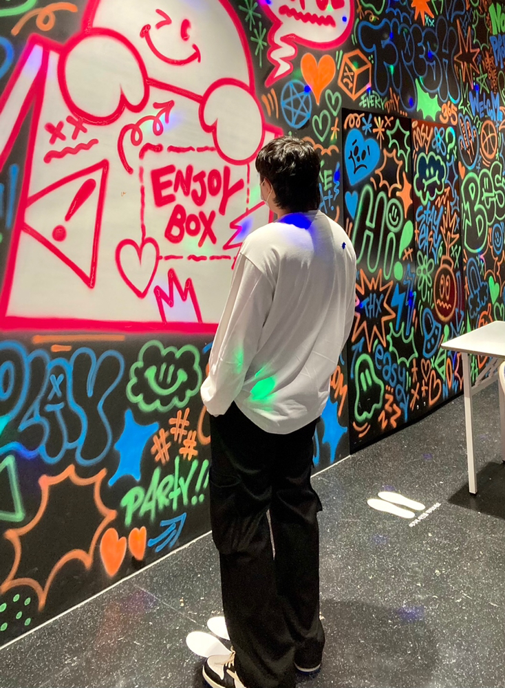 wjdgurwkd (@aderer) 님의 게시물 | KREAM