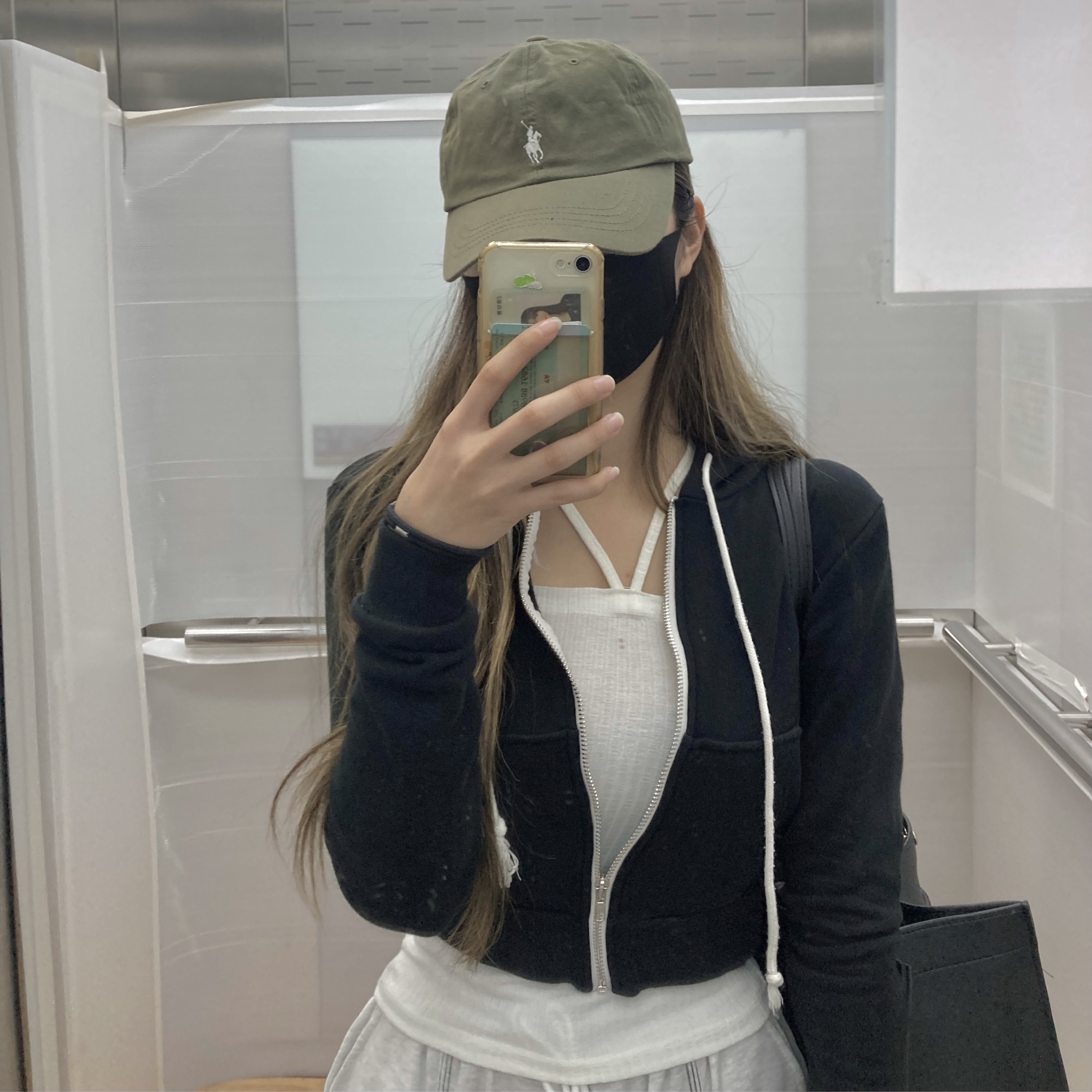 (@ll0n1ne) 님의 게시물 | KREAM