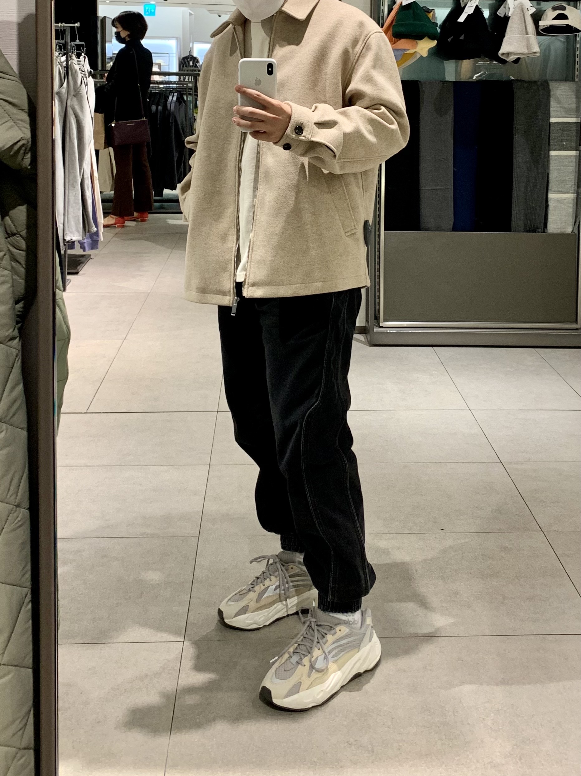 (@greatoms) 님의 게시물 | KREAM