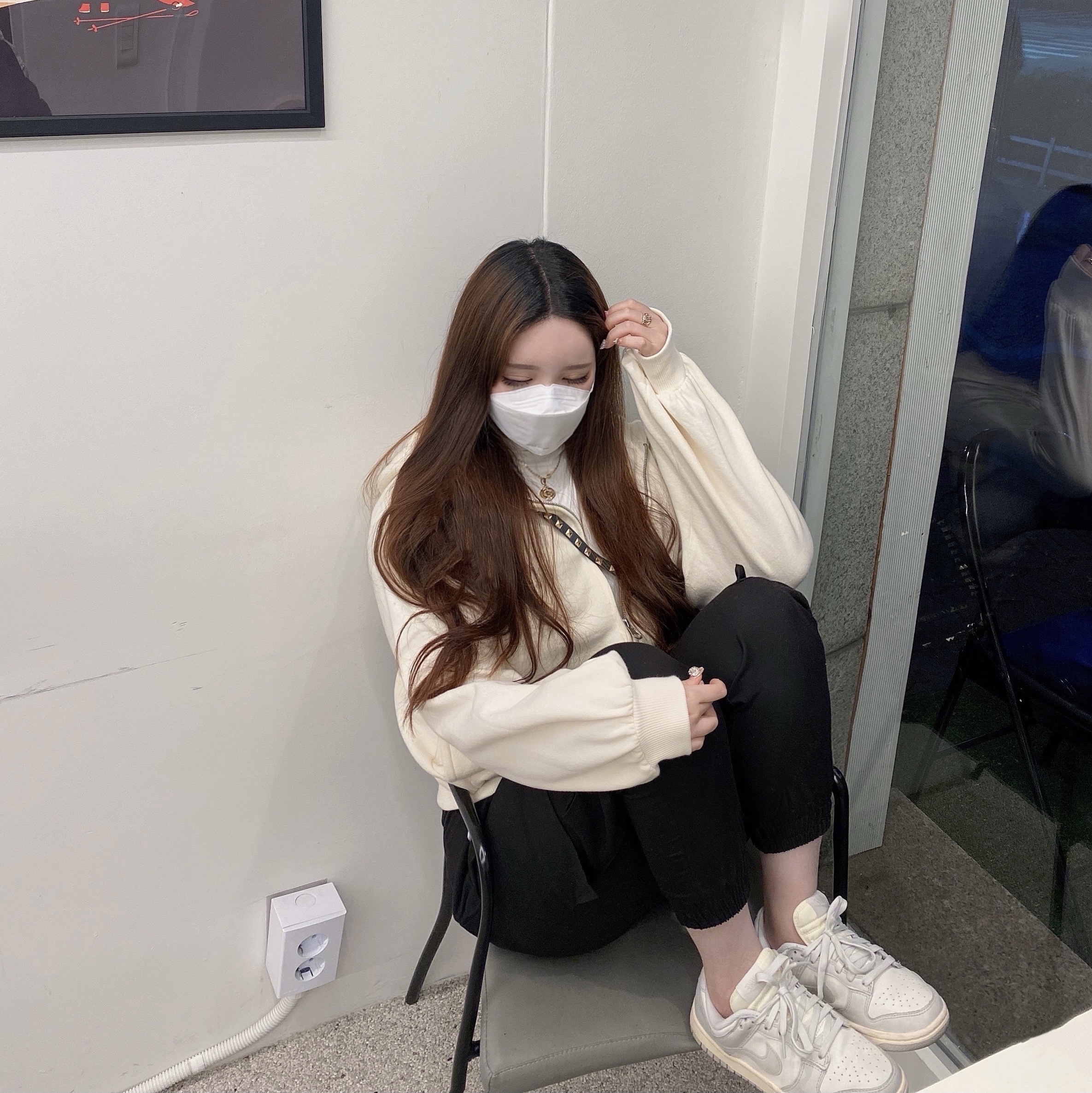 한나 (@_hxx._.n) 님의 게시물 | KREAM