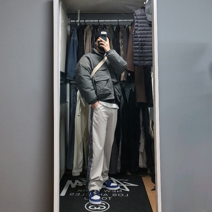 방구석에서 사진찍는사람 (@lo__ol9_7) 님의 게시물 | KREAM