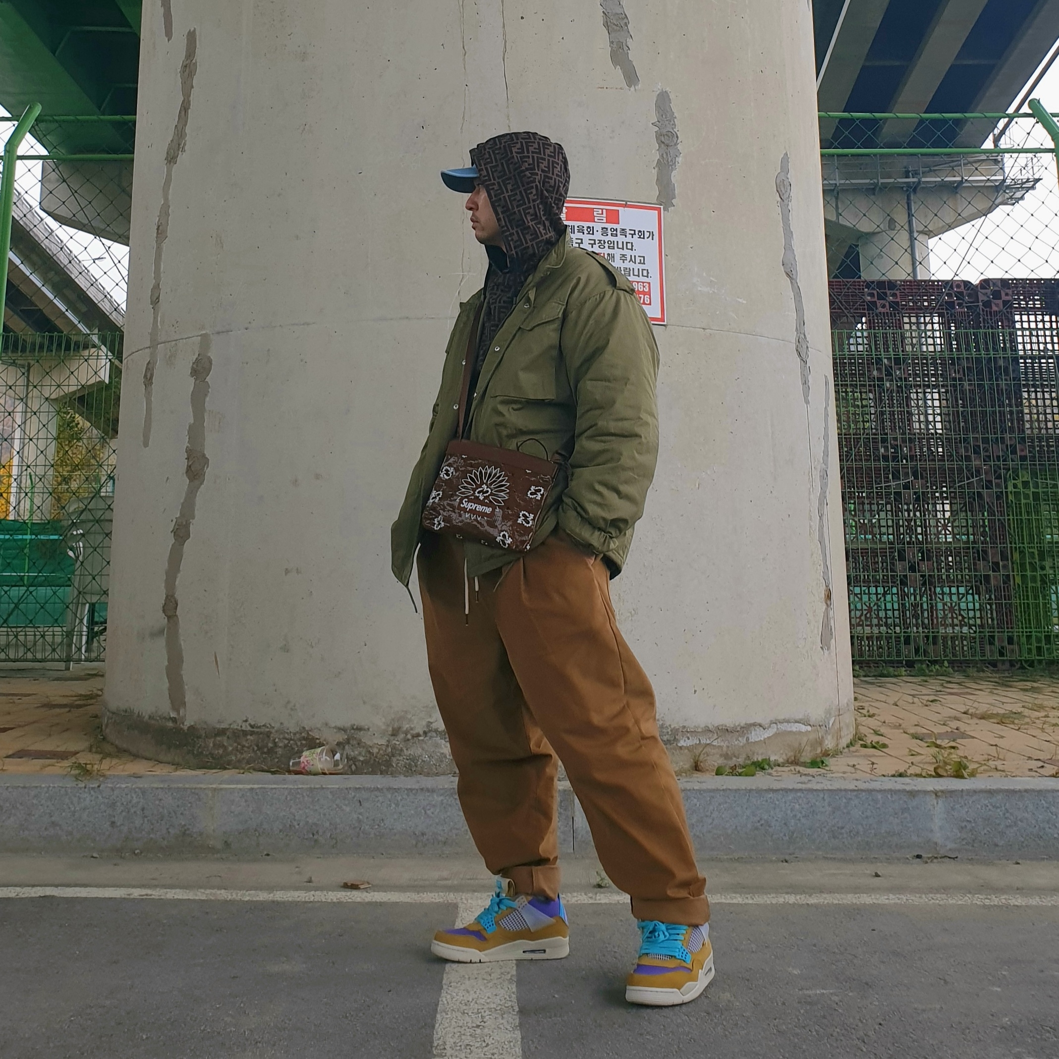 코난 (@_lets_be) 님의 게시물 | KREAM