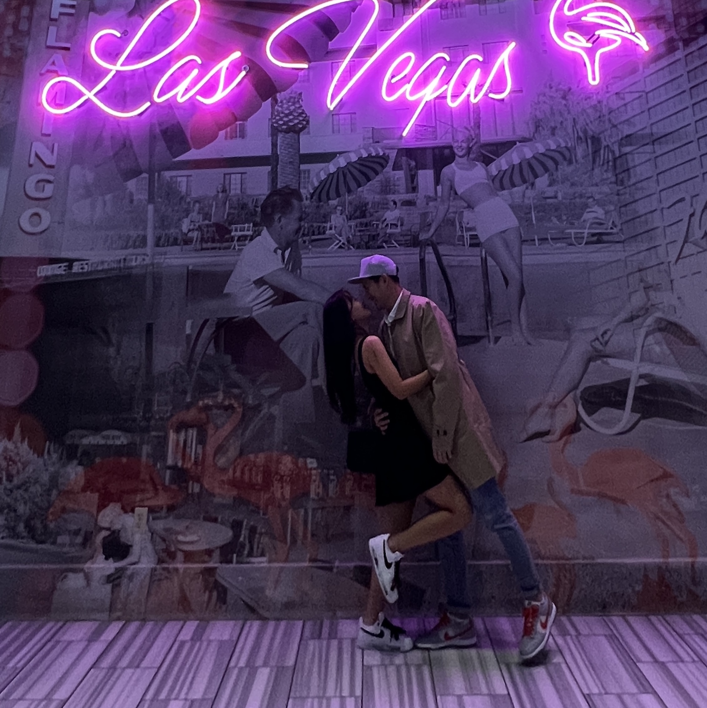 catislove (@moredignity) 님의 게시물 | KREAM