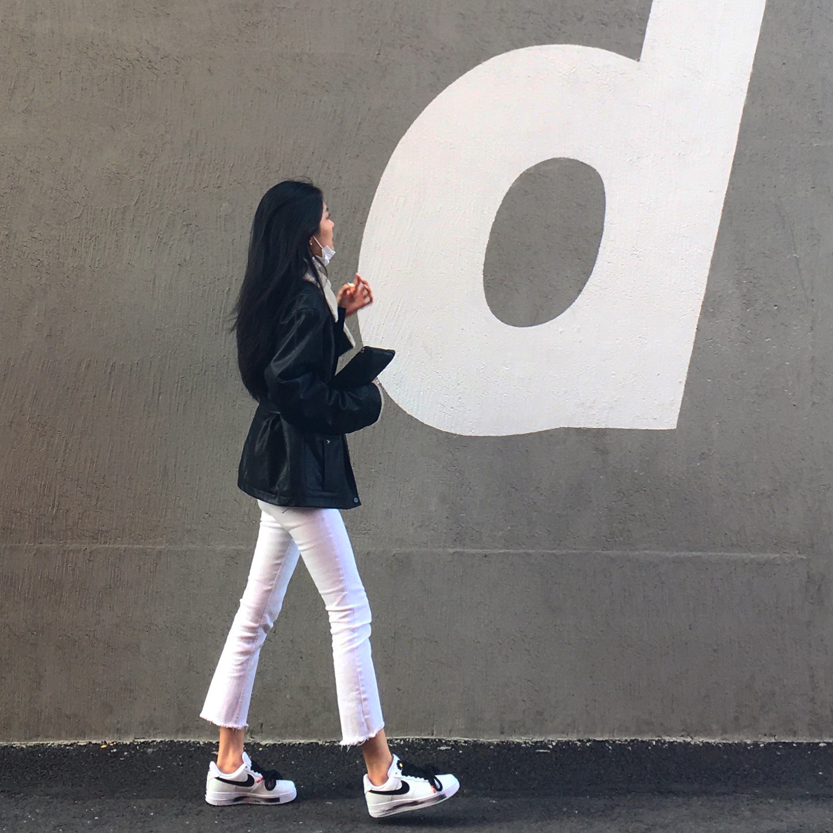 런비 (@lunb_k) 님의 게시물 | KREAM